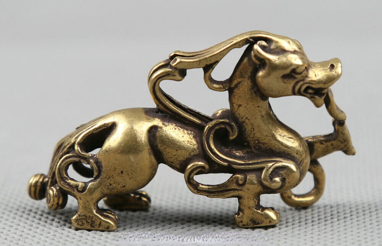 Chi-lin Unicorn Beast Pi Xiu Animal Small Statue 2.3" Curio Chinese ...