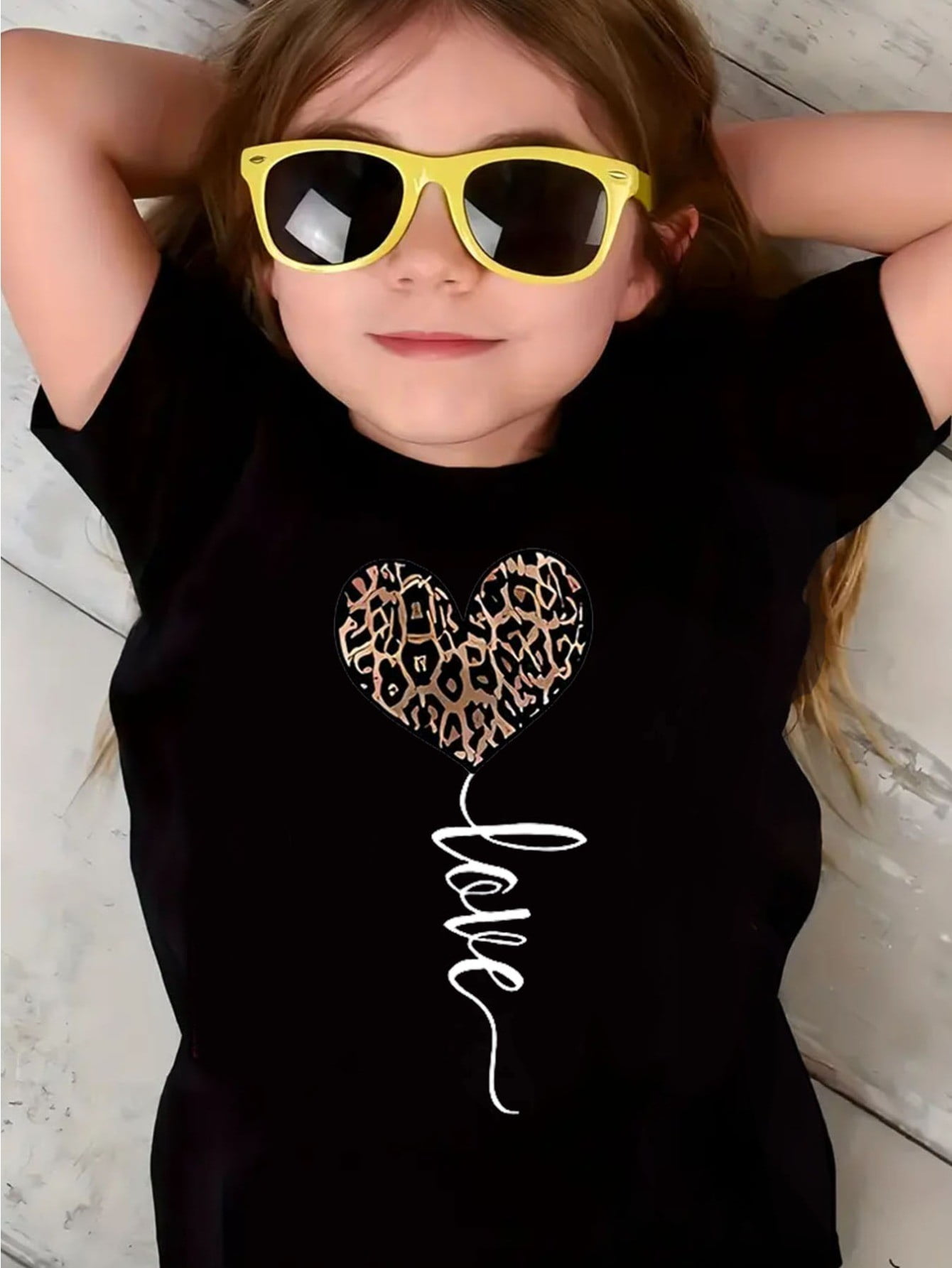 Chic Leopard Print Heart Girls' T-Shirt - Soft Short Sleeve Round Neck ...