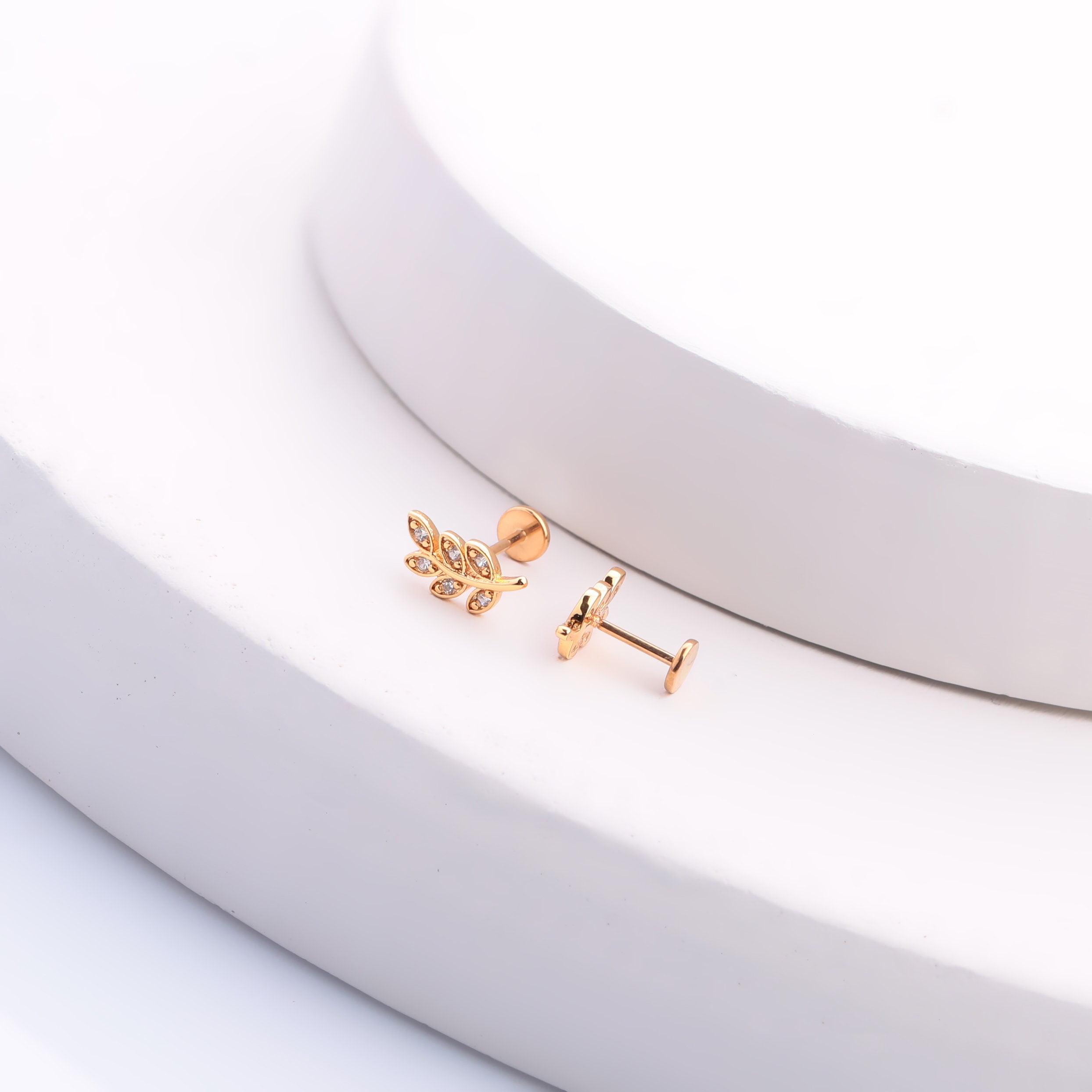 ChicBianca Flat Back Leaf Tragus Stud, Cartilage Stud, Helix, Conch ...