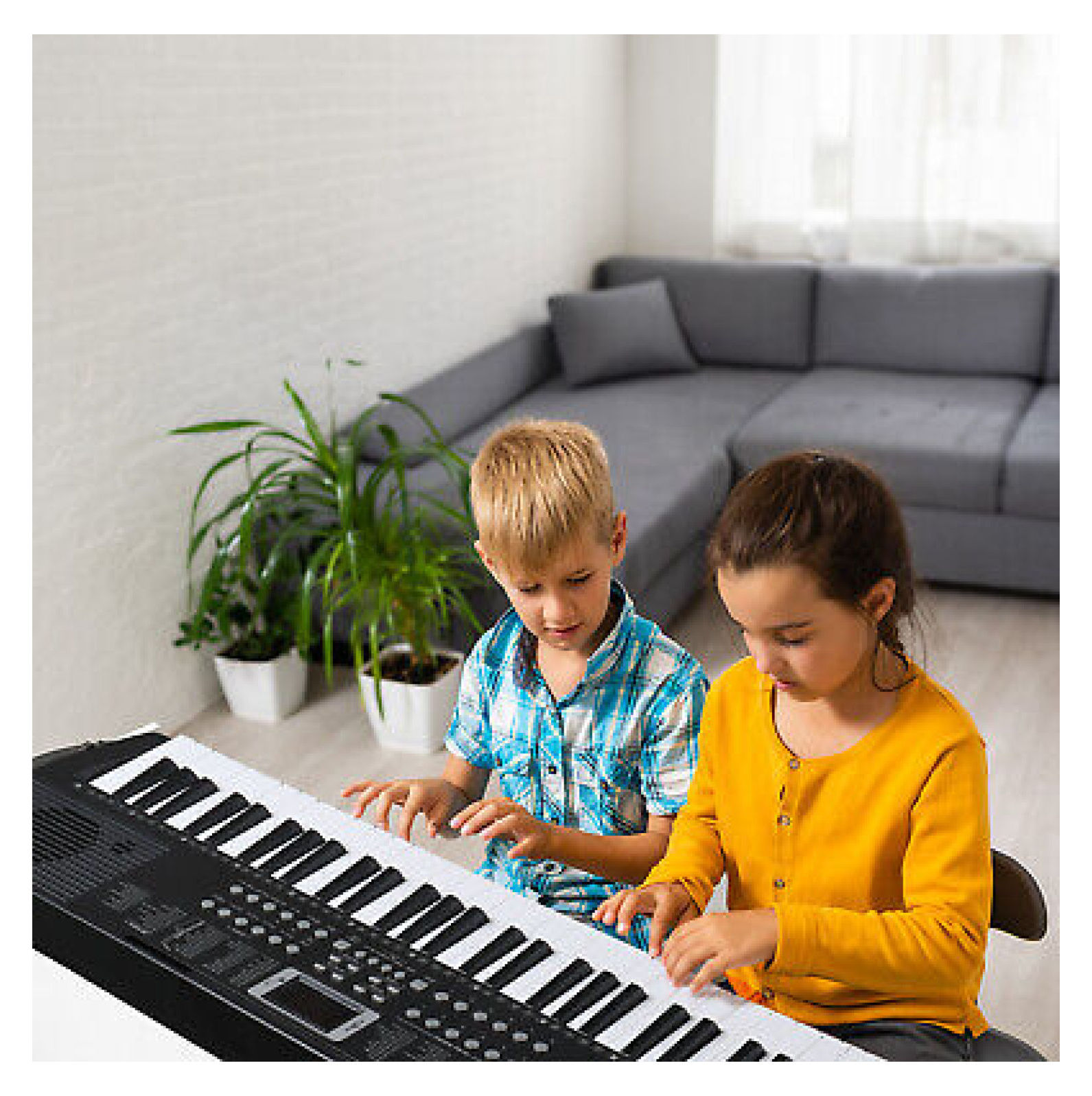 ChicCrest 61 Key Piano Keyboard with Stand, Piano Bench,Headphone,Mic ...