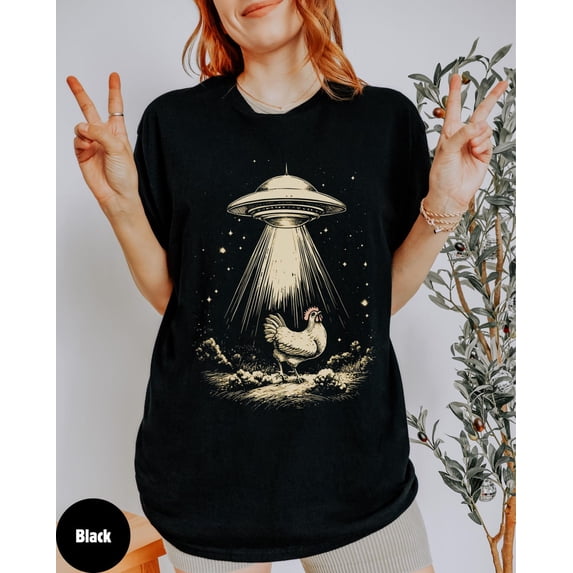 Chicken UFO Alien Abduction For Lovers T-Shirt - Walmart.com