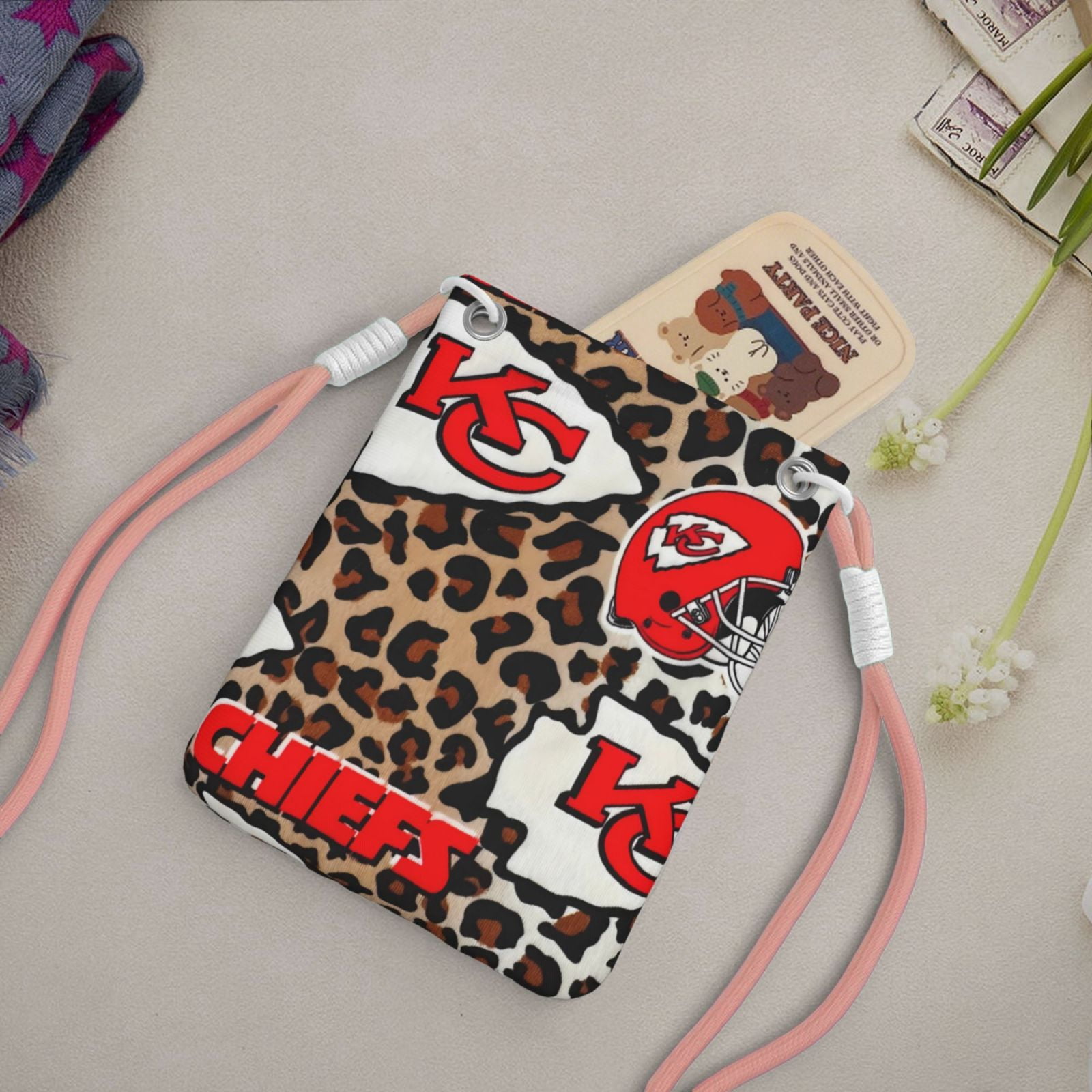 Chiefss Carry A Mobile Phone Bag Diagonally Small Lightweight and ...