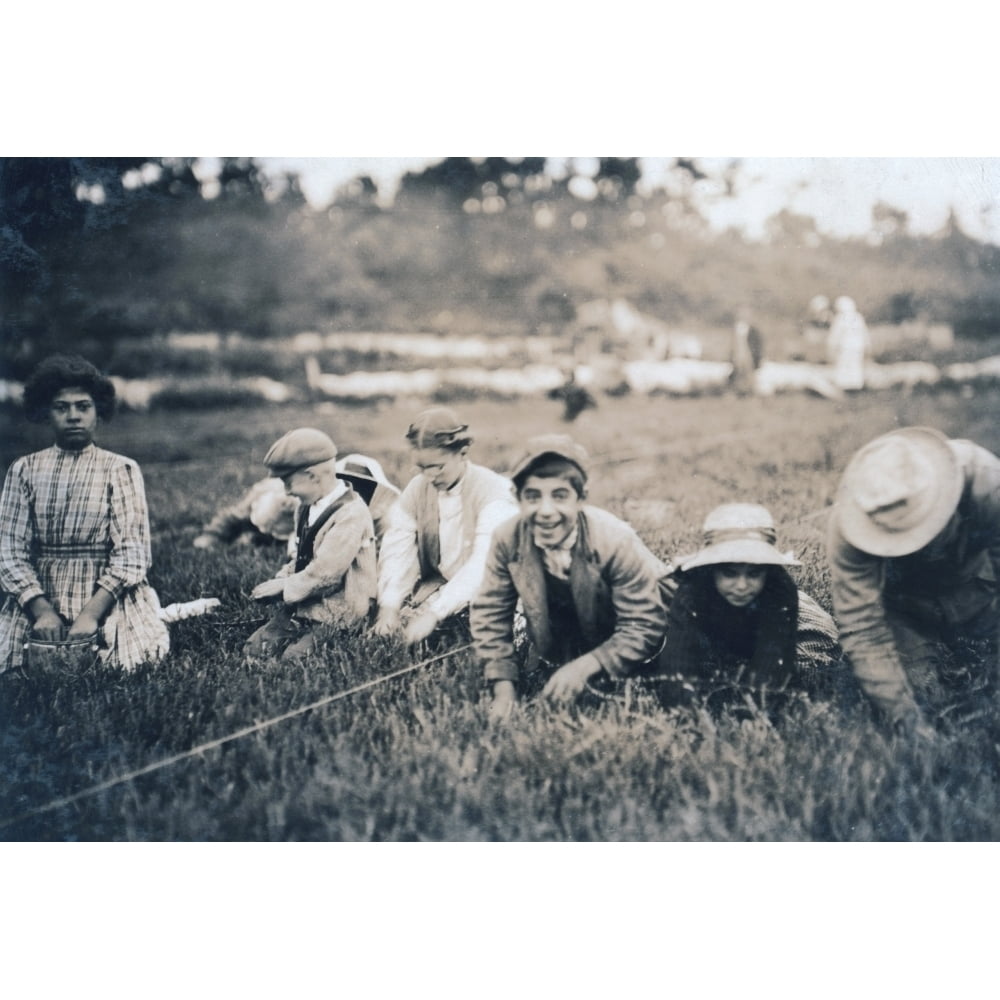 Child Labor. Syrian Children From Boston And Providence Pick ...