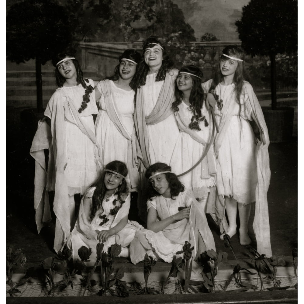 Children of the Sunshine with "Play" Miss Mackay's Pageant Children of ...