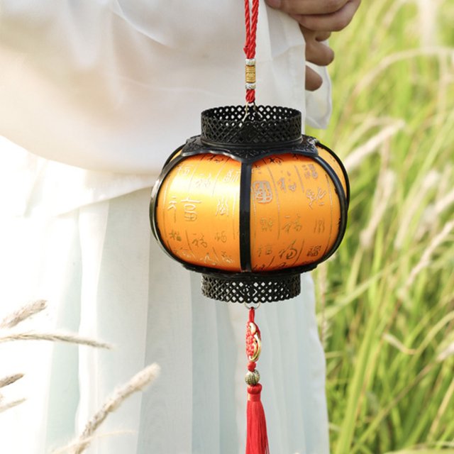 Chinese Traditional Lantern Festive Lanterns with LED Lights for ...