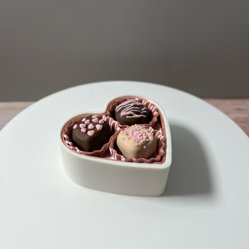 Chocolate Box Fidget Clicker Figurine - Mechanical Key Cap Desk Decor ...
