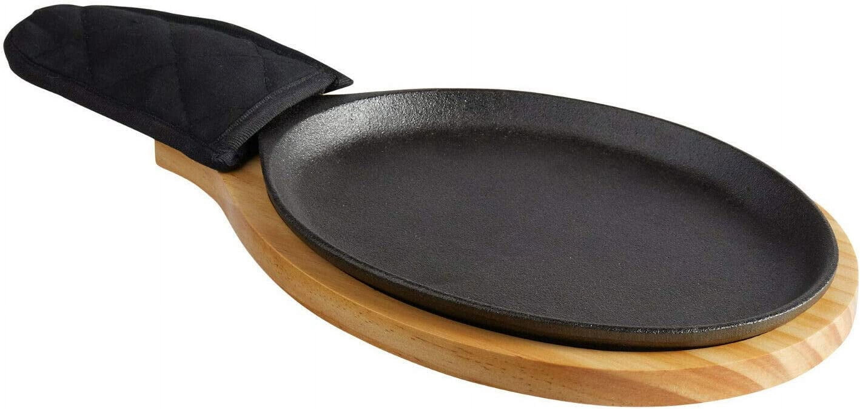Choice 9 1/4" x 7" Oval Cast Iron Fajita Pan Set with Wood Serving ...