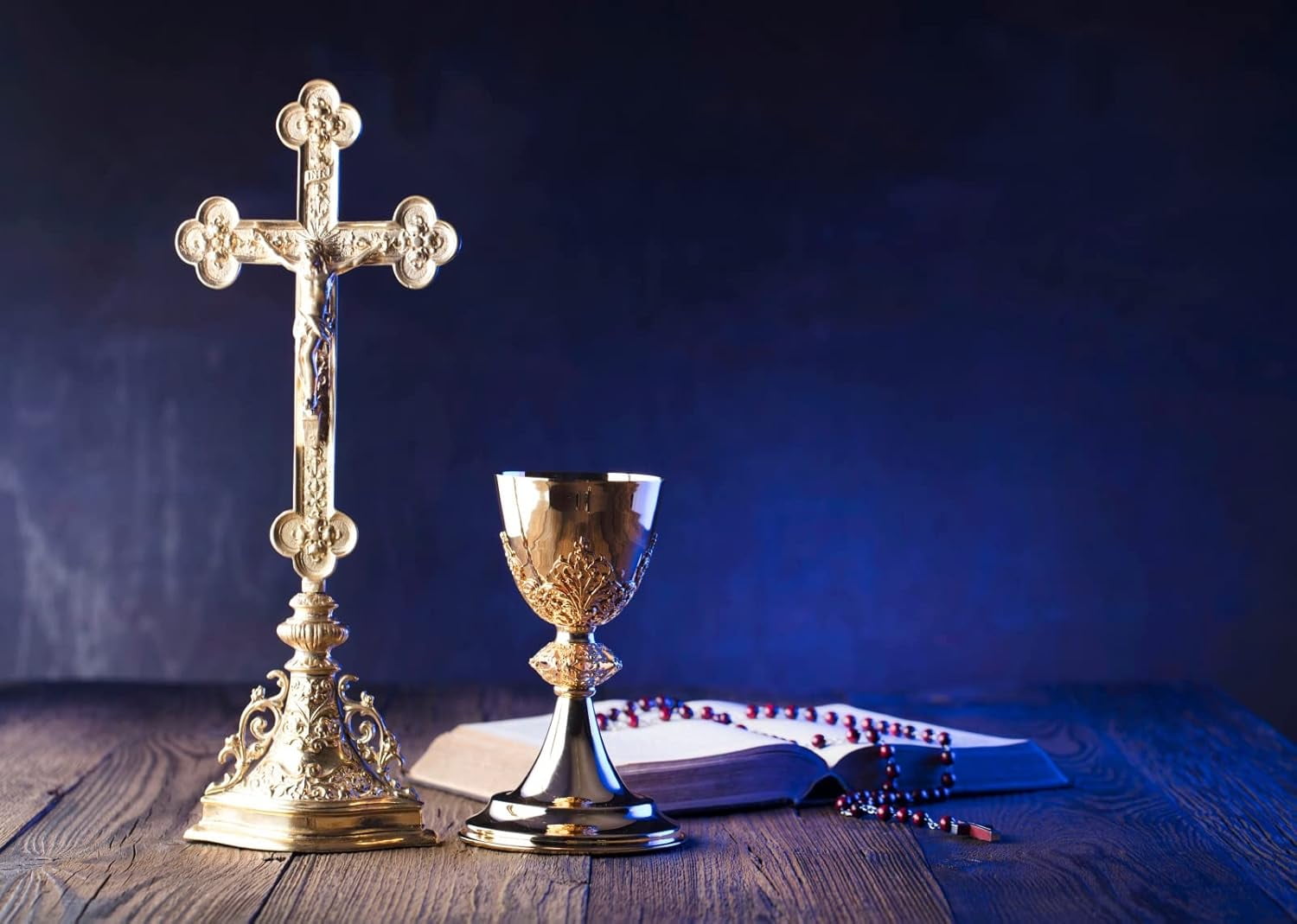 Christian Holy Communion Backdrop for Photography Opened Bible Holy ...