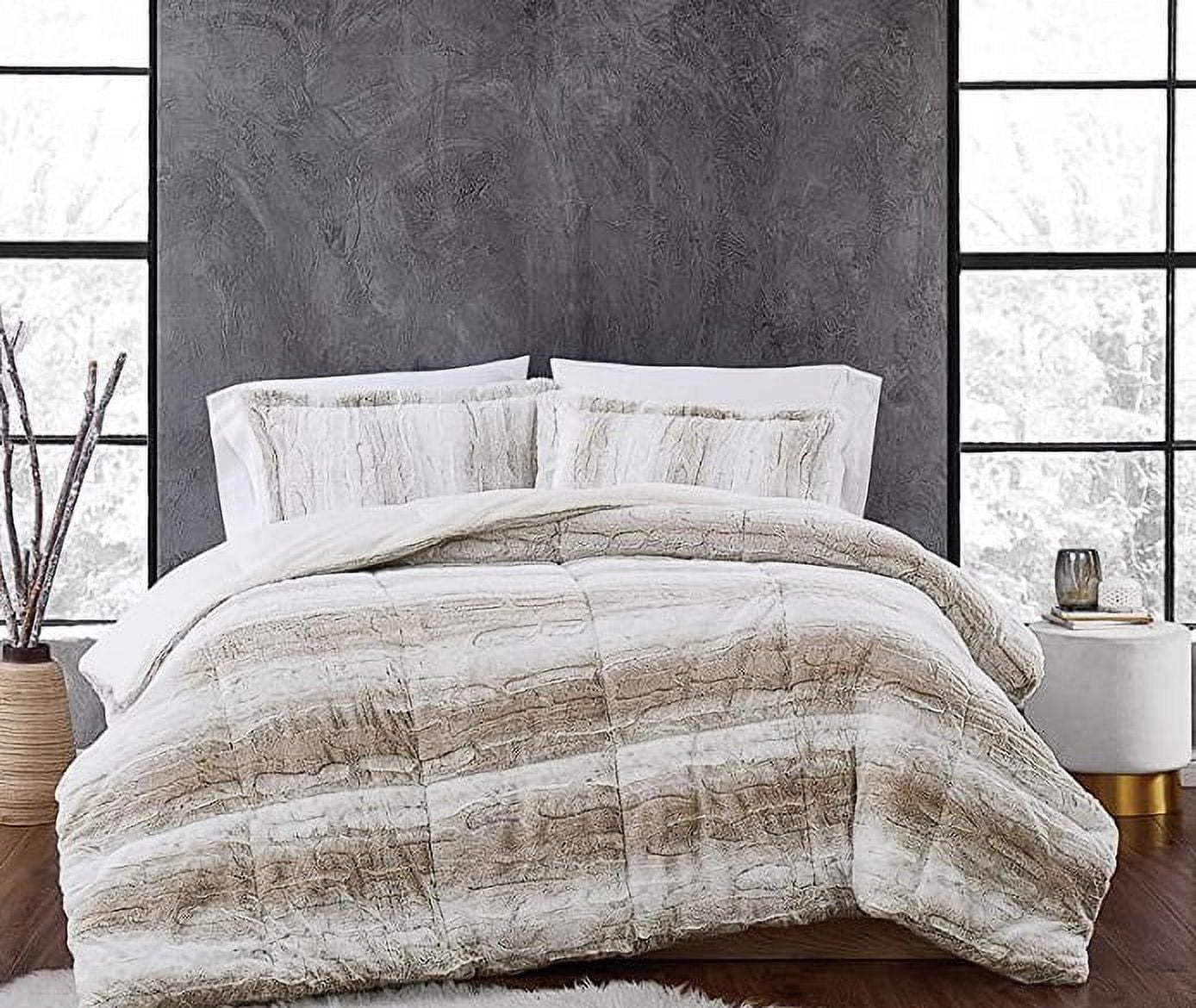 Christian Siriano New York 3pc Faux Fur Comforter Set Full/Queen Tan ...