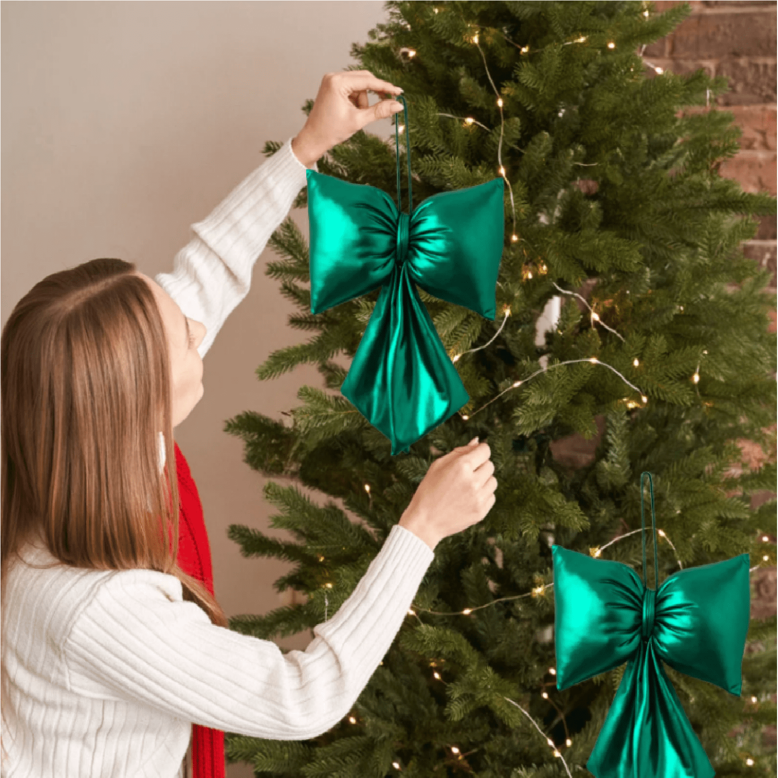 Christmas Decorative Bows, Tree Ornaments & Shop Window Display Accents ...