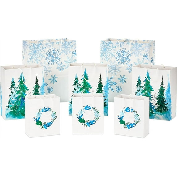 Christmas Gift Bags - White with Wreaths, Snowflakes and Trees (8 ...