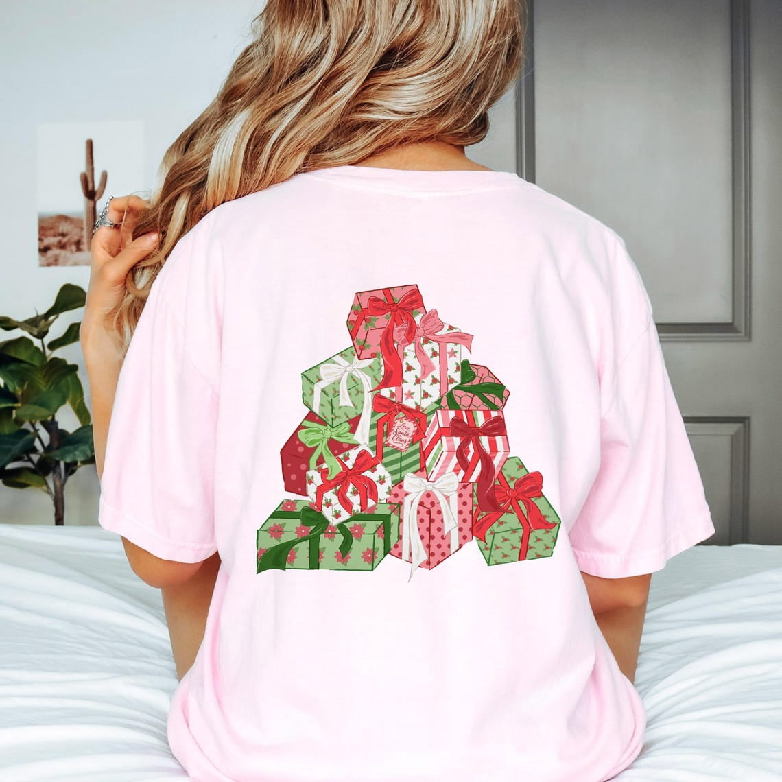 Christmas Gifts T-Shirt, Women's Trendy Holiday Crewneck, Stacked ...