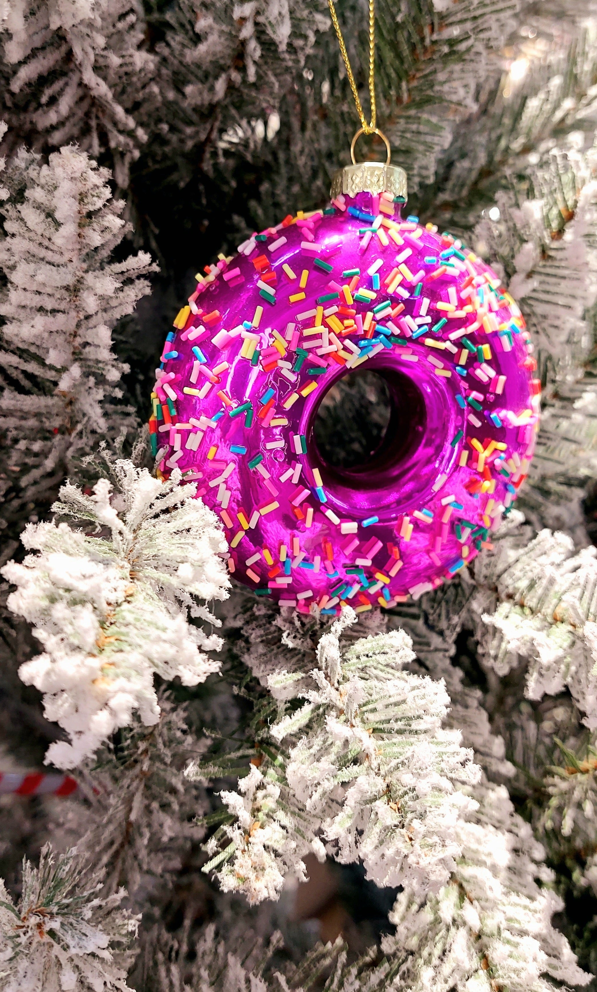 Wizardi Christmas Glass Ornament - Purple Donut with Sprinkles F07M3-48 ...