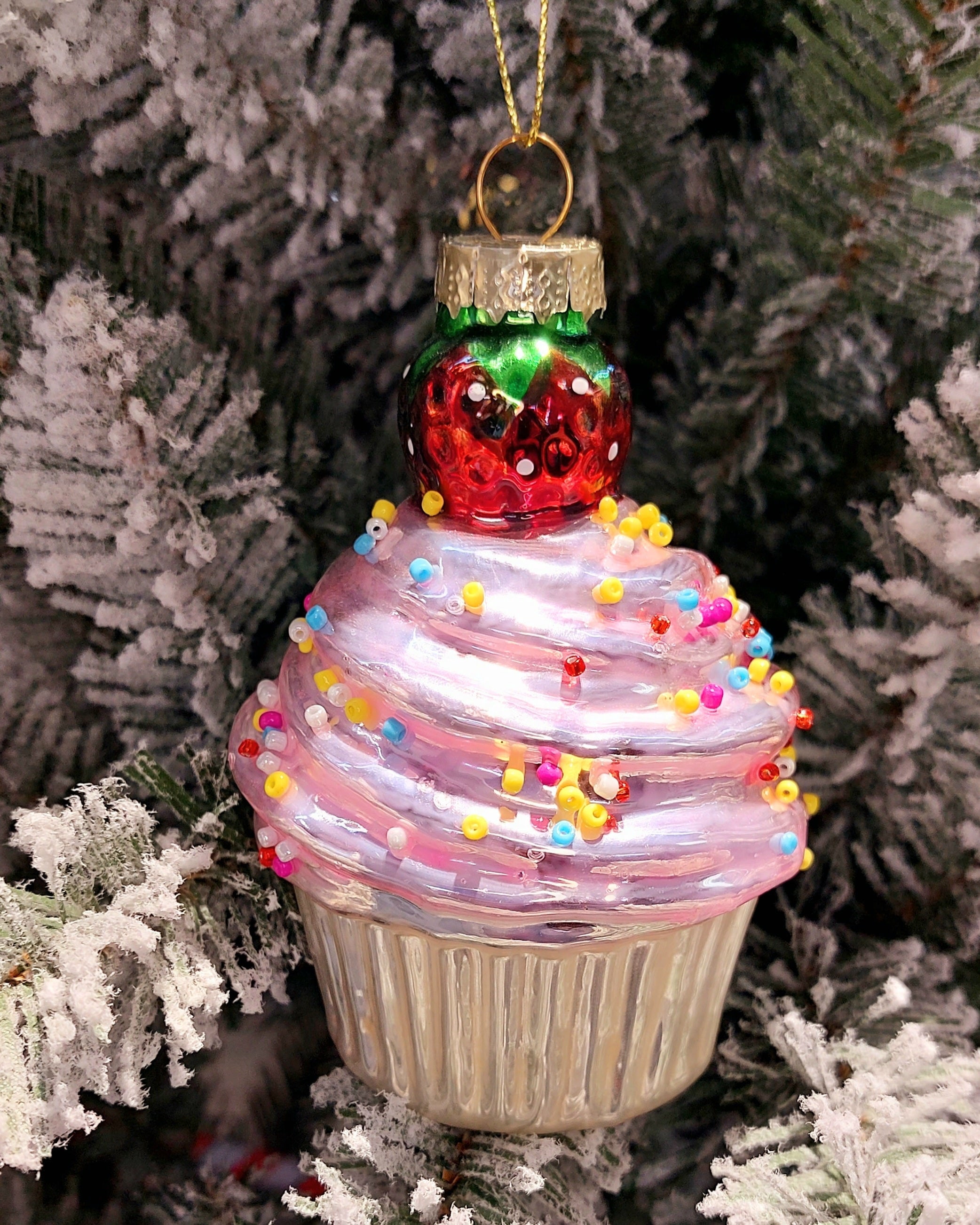 Wizardi Christmas Glass Ornament - Sprinkled Cupcake F07M3-33 HB ...