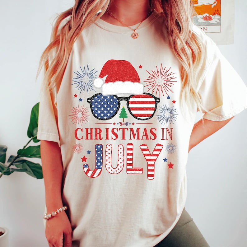 Christmas In July Summer Beach Hawaii Santa USA Flag T-Shirt, Patriotic ...