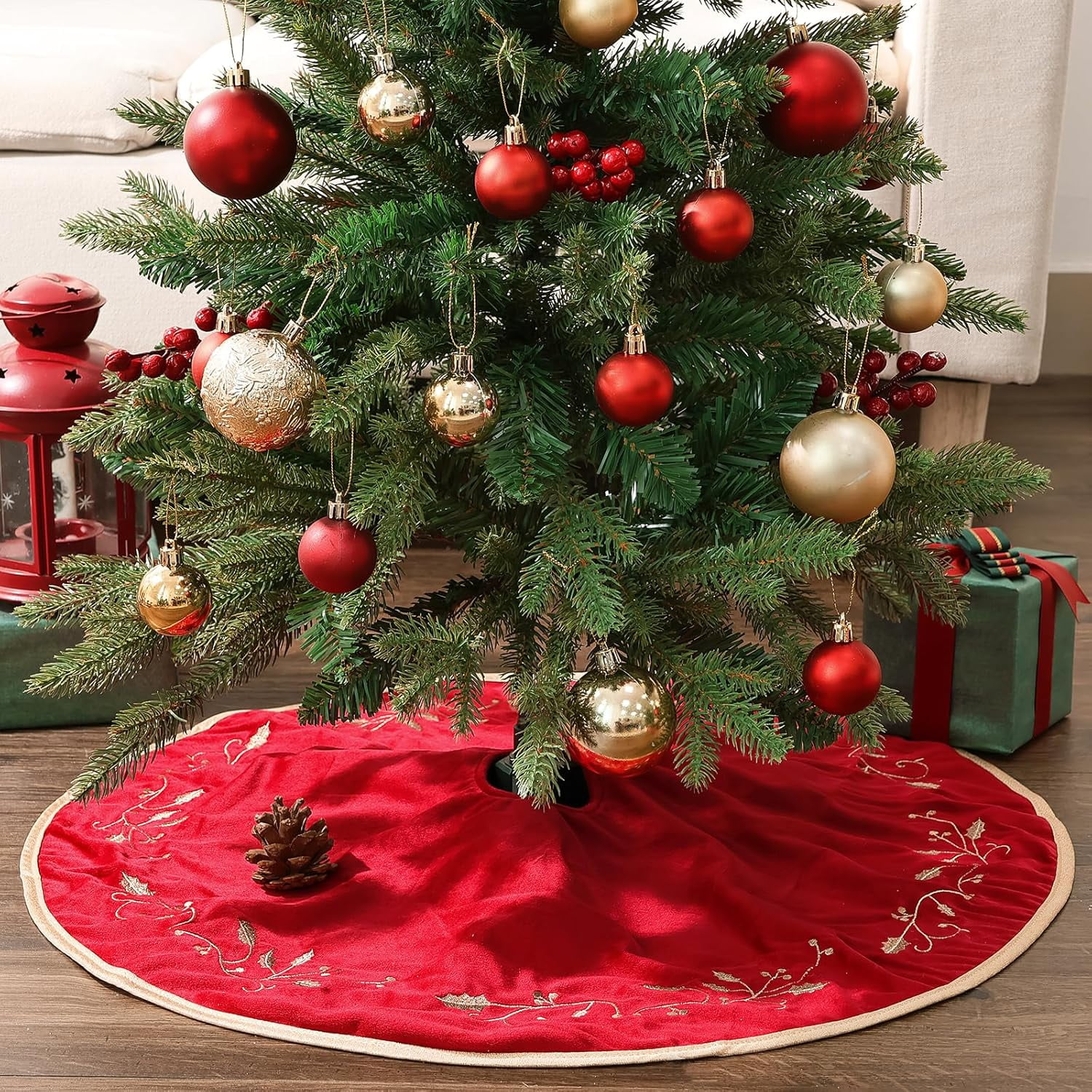 Gold And Red Christmas Tree Skirt