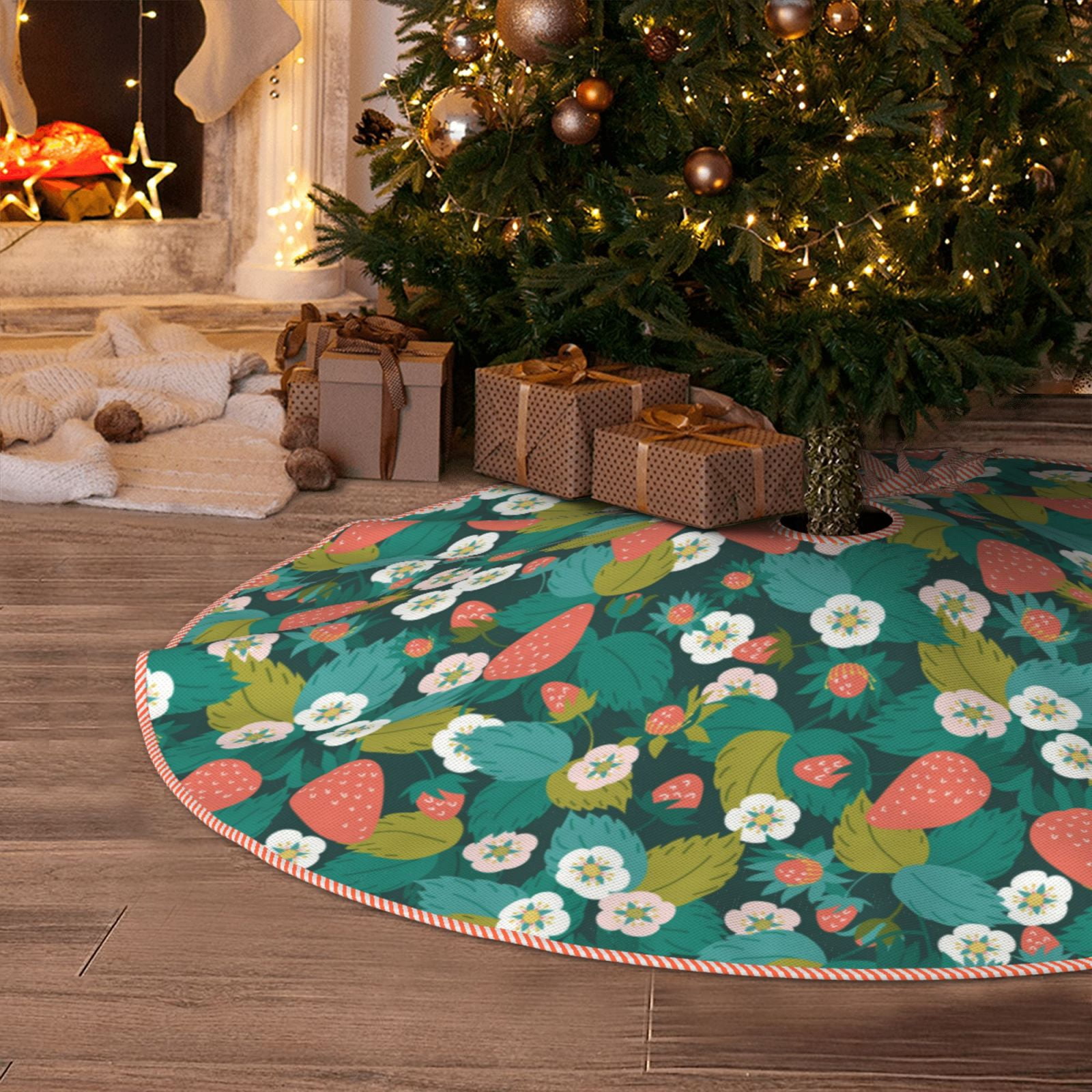 Christmas Tree Skirt - Red berries green leaves white flowers Halloween ...