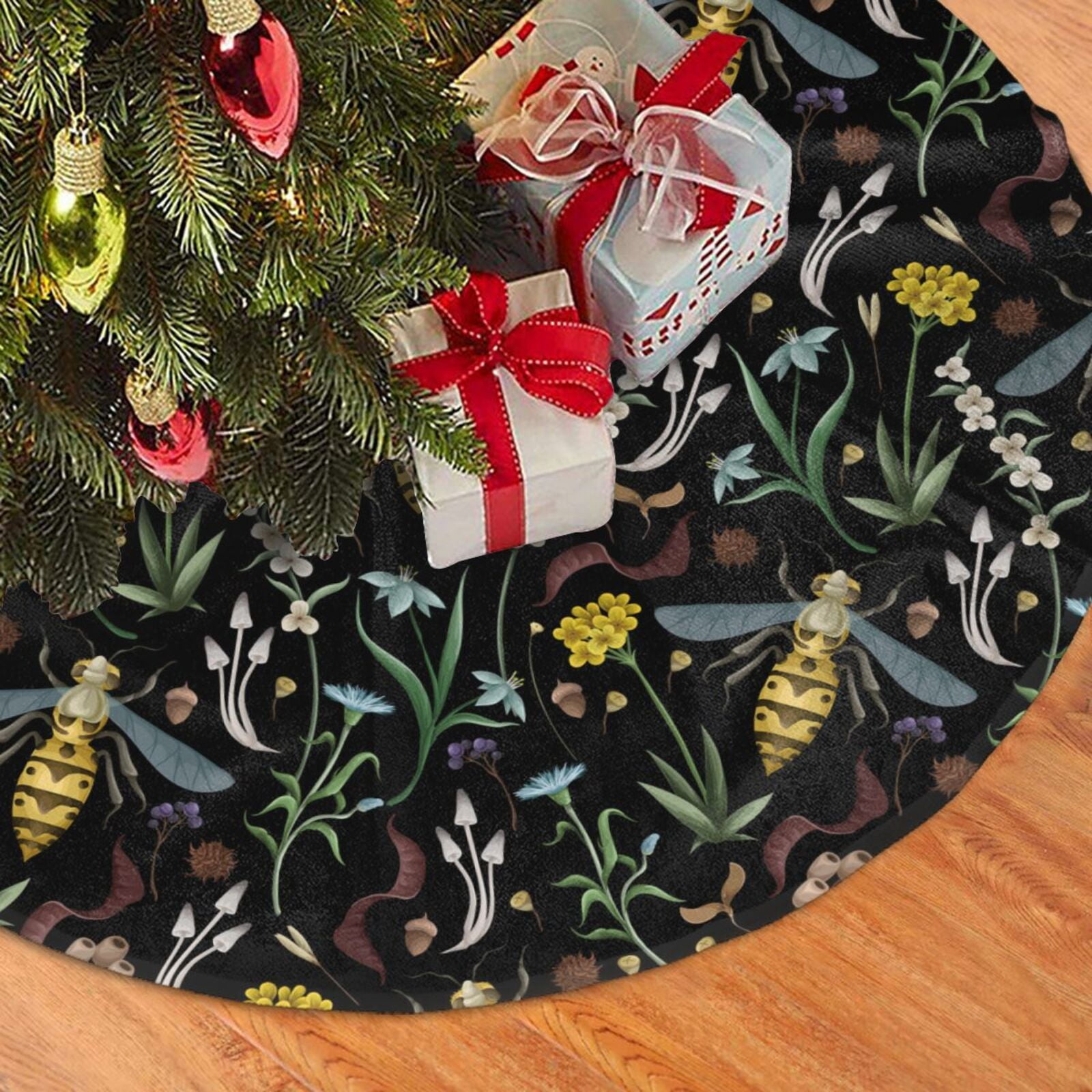 Christmas Tree Skirt, Wasp and Florals Soft Plush Christmas Tree ...