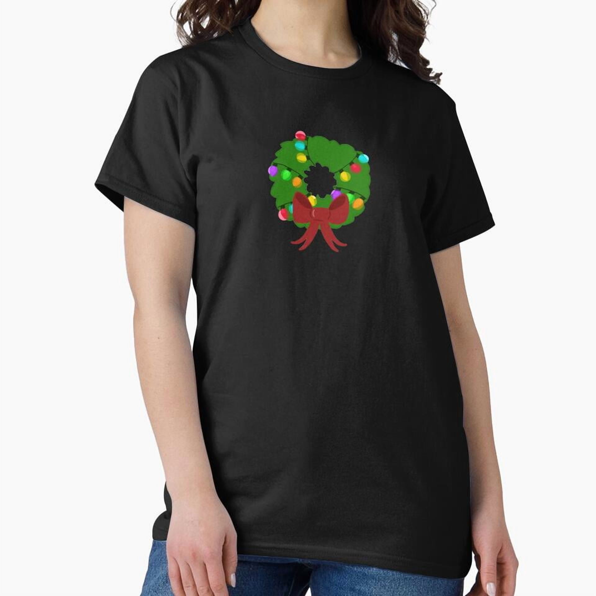 Christmas Wreath With Lights On And A Bow Simple Holiday H13268 T-Shirt ...