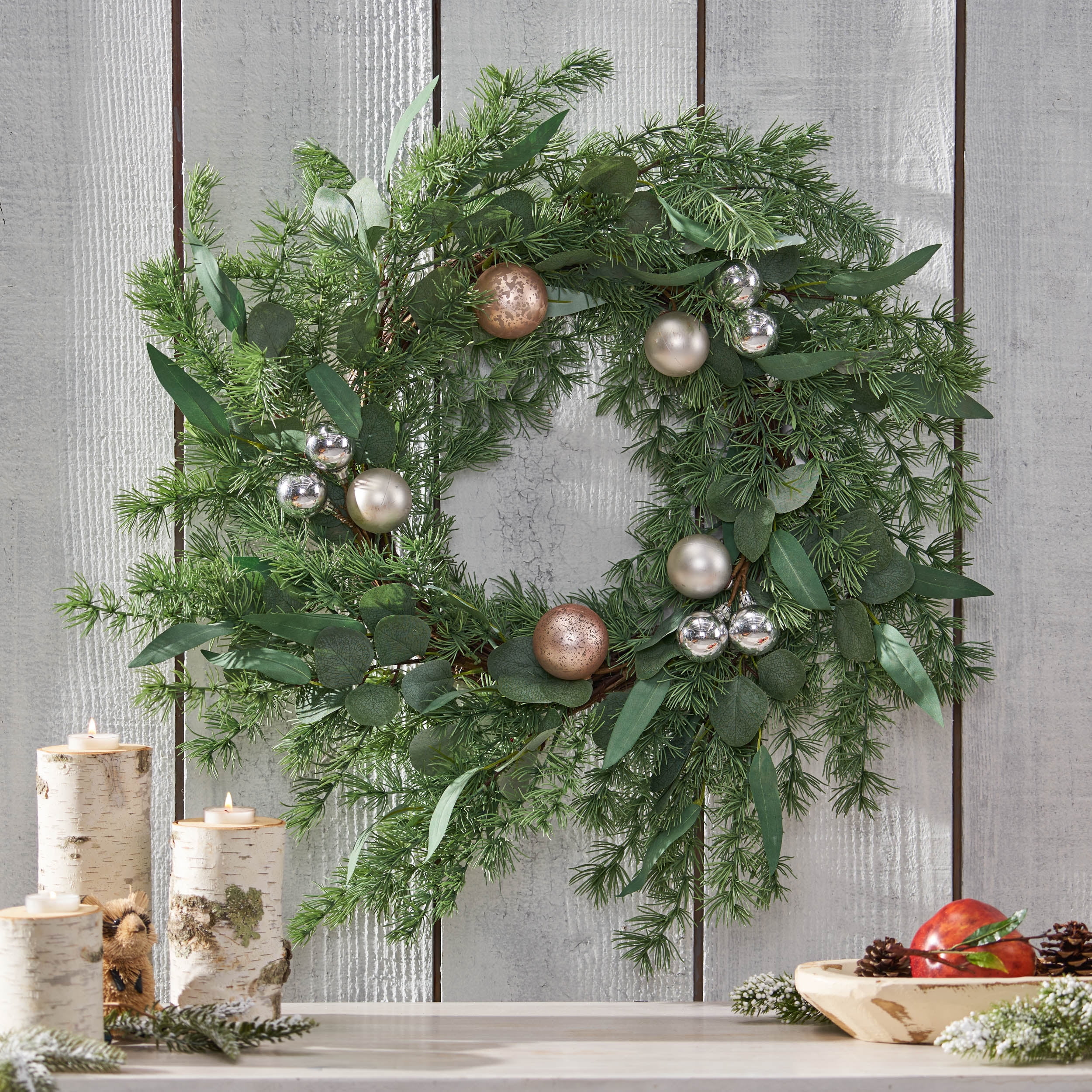 Christmas Wreath with Ball, 26" Greenery Realistic Pine Needle Wreath ...