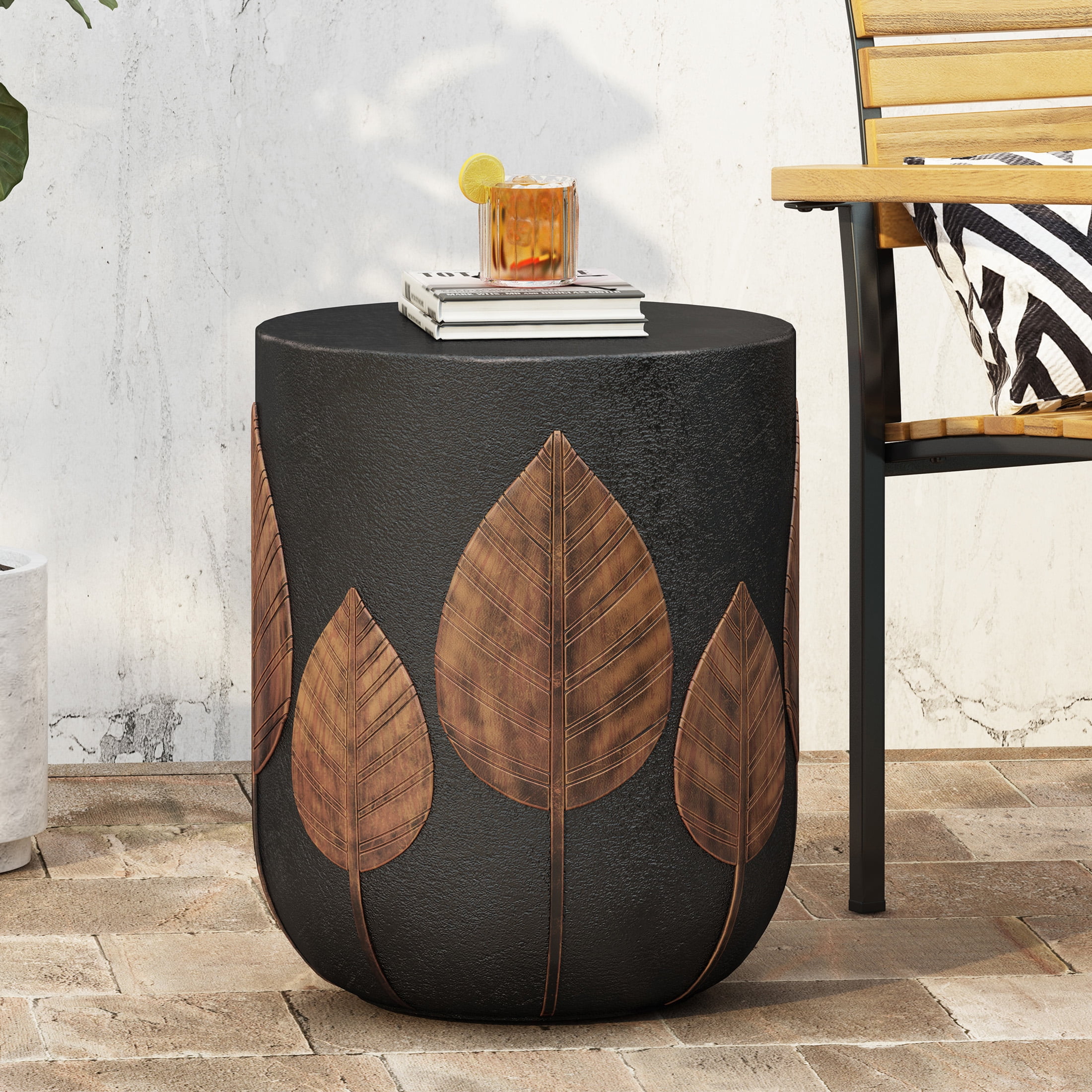 ChromaCore 18.5" Concrete Outdoor Side Table,Round Lightweight Patio ...