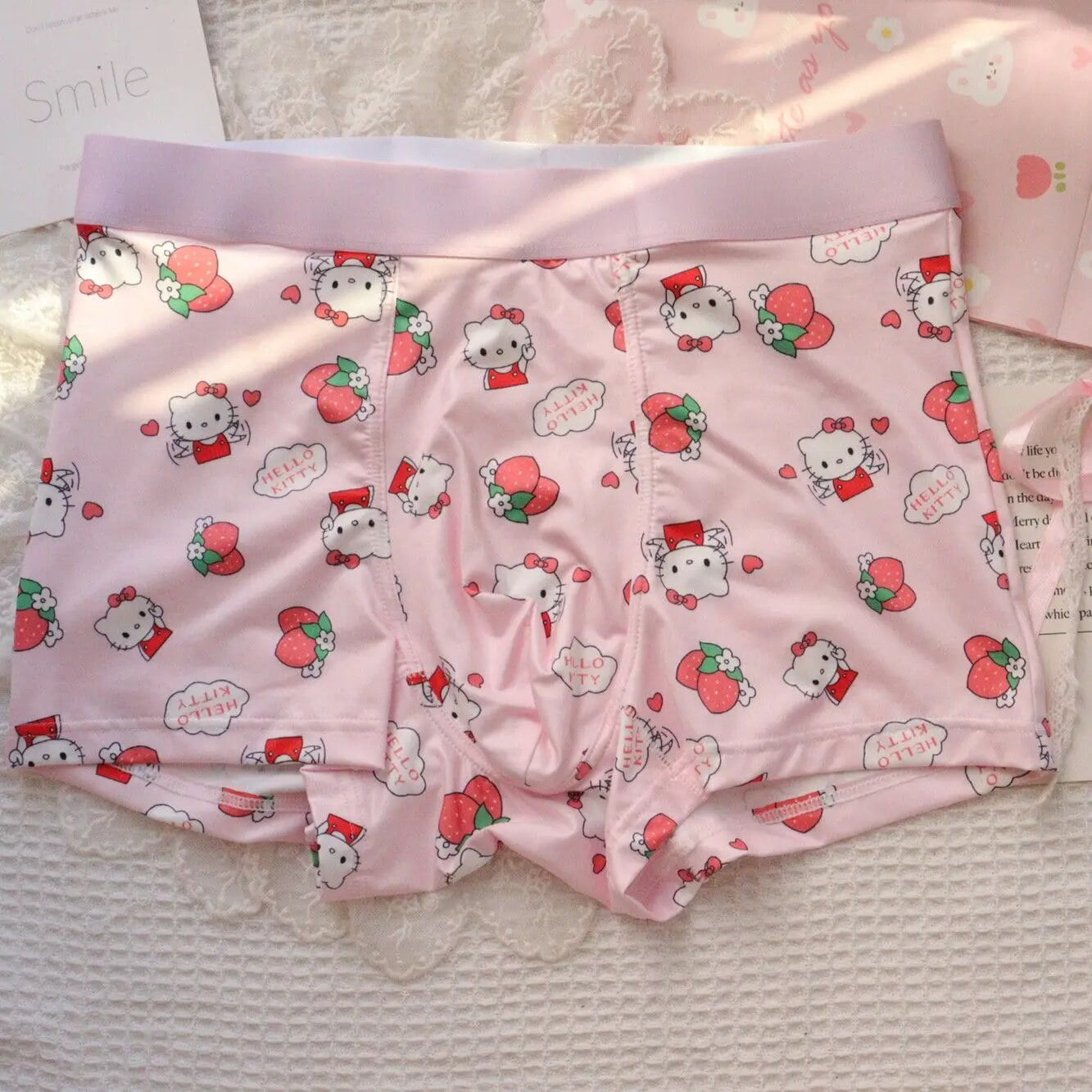 ChunLiang Sanrio Hello Kitty Cute Cartoon Strawberry Pattern Pink ...