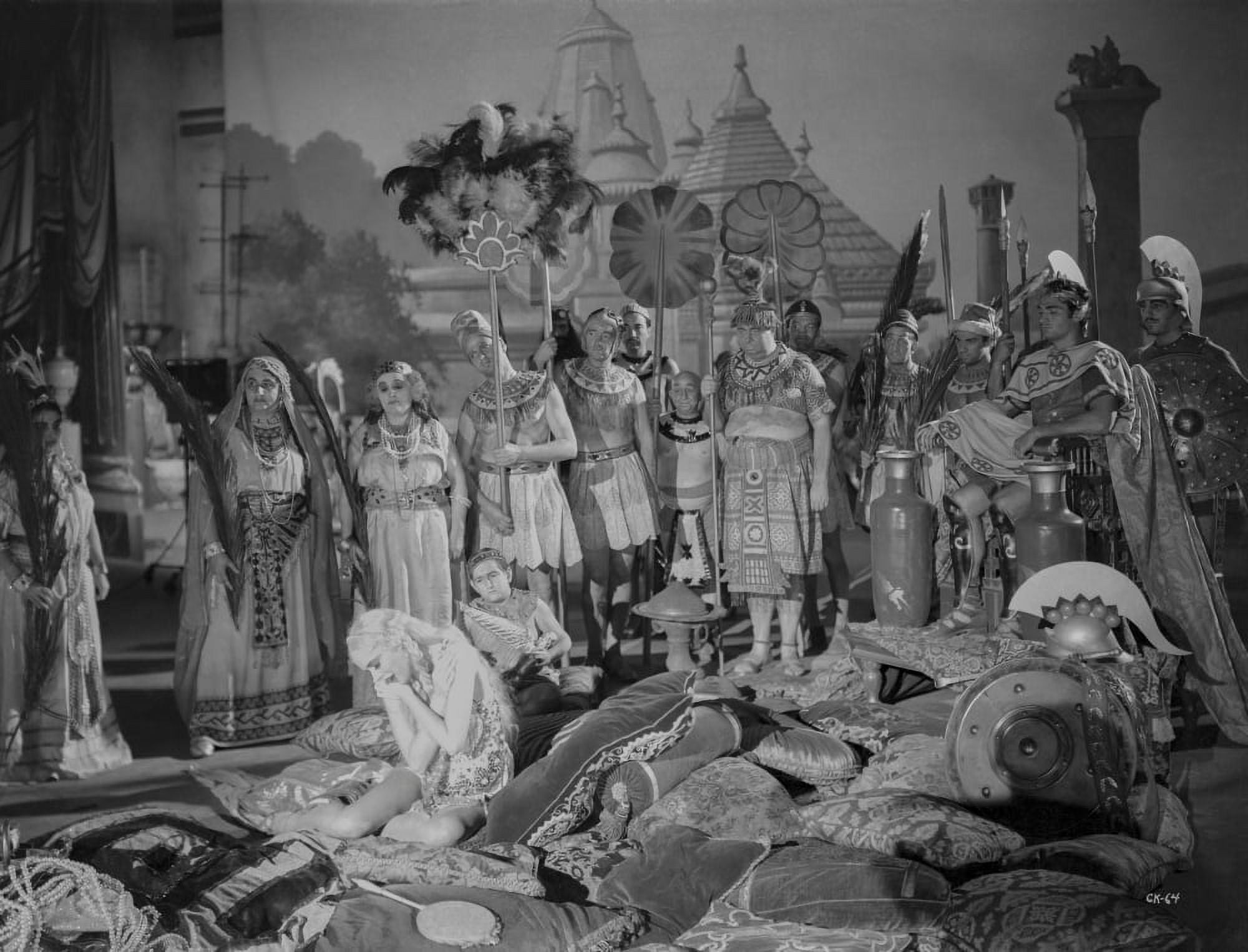 Citizen Kane Role Playing with Cast Photo Print (24 x 30) - Walmart.com