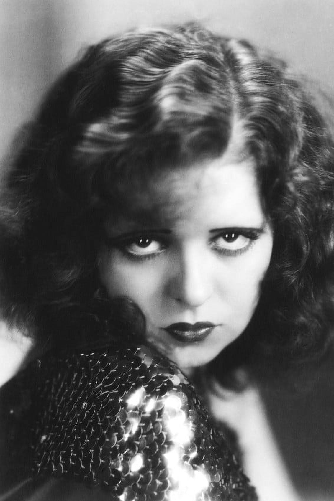 Clara Bow sultry doe eyed glamour image 24x36 Poster - Walmart.com
