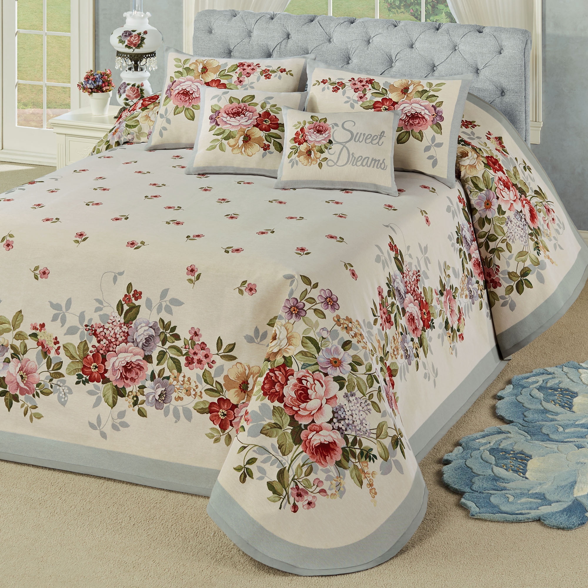 Classic Flower Bouquet Elegant Jacquard Woven Bedding, 7-Pc Queen Ecru ...
