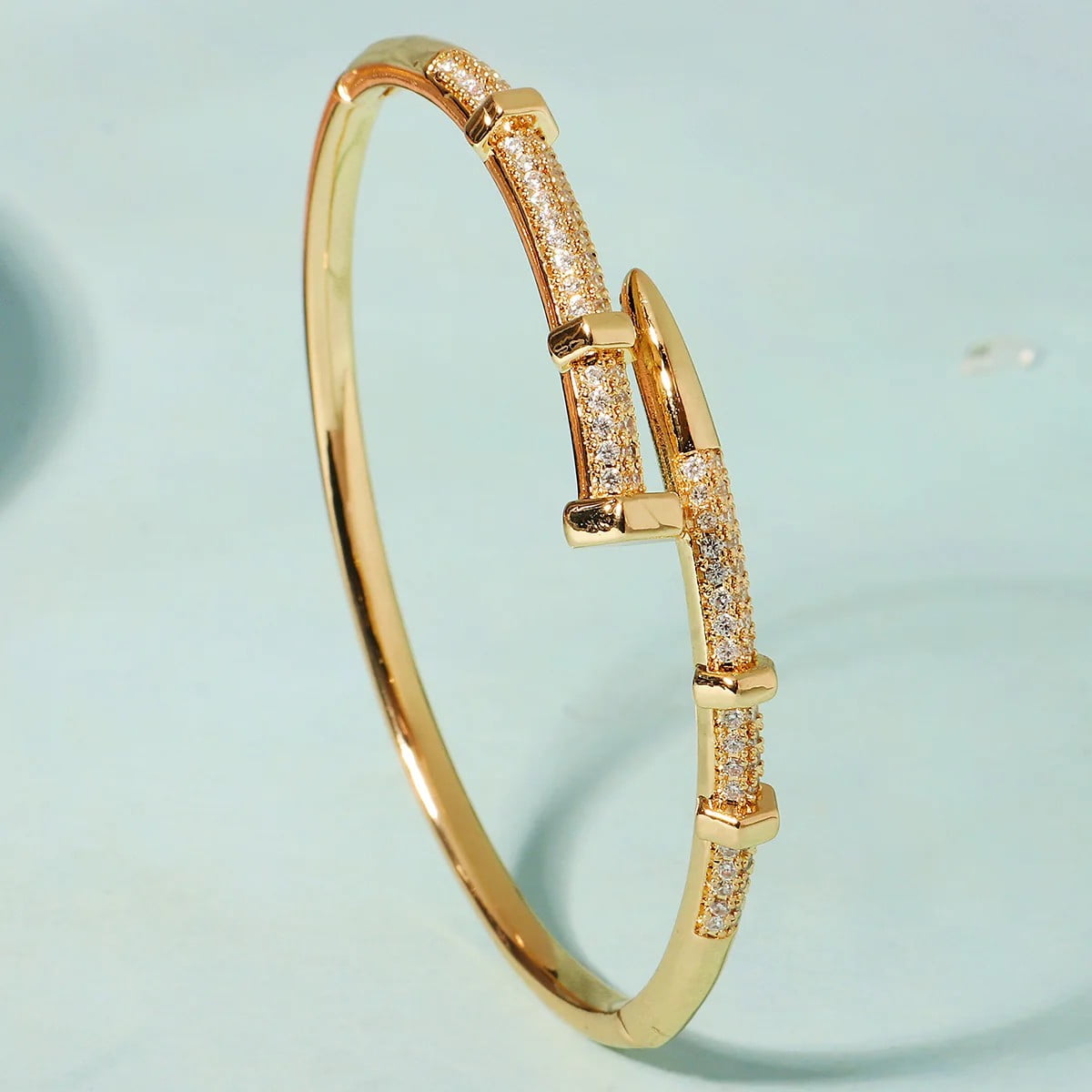 Classic Woman's Nail 14K Yellow Gold Bracelet Europe and the United ...