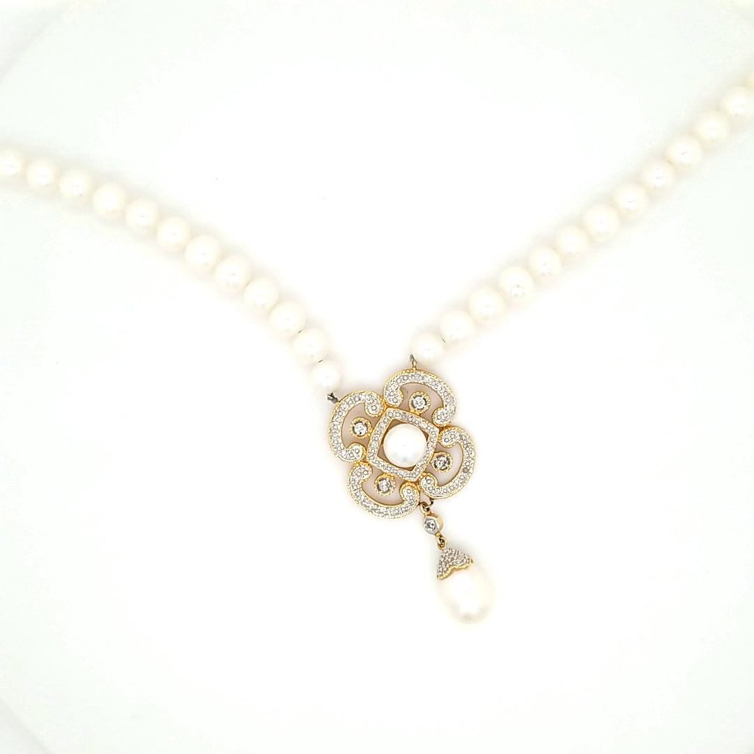 Classically Feminine Pearl and Diamond Necklace Fit for a Queen in 14K ...