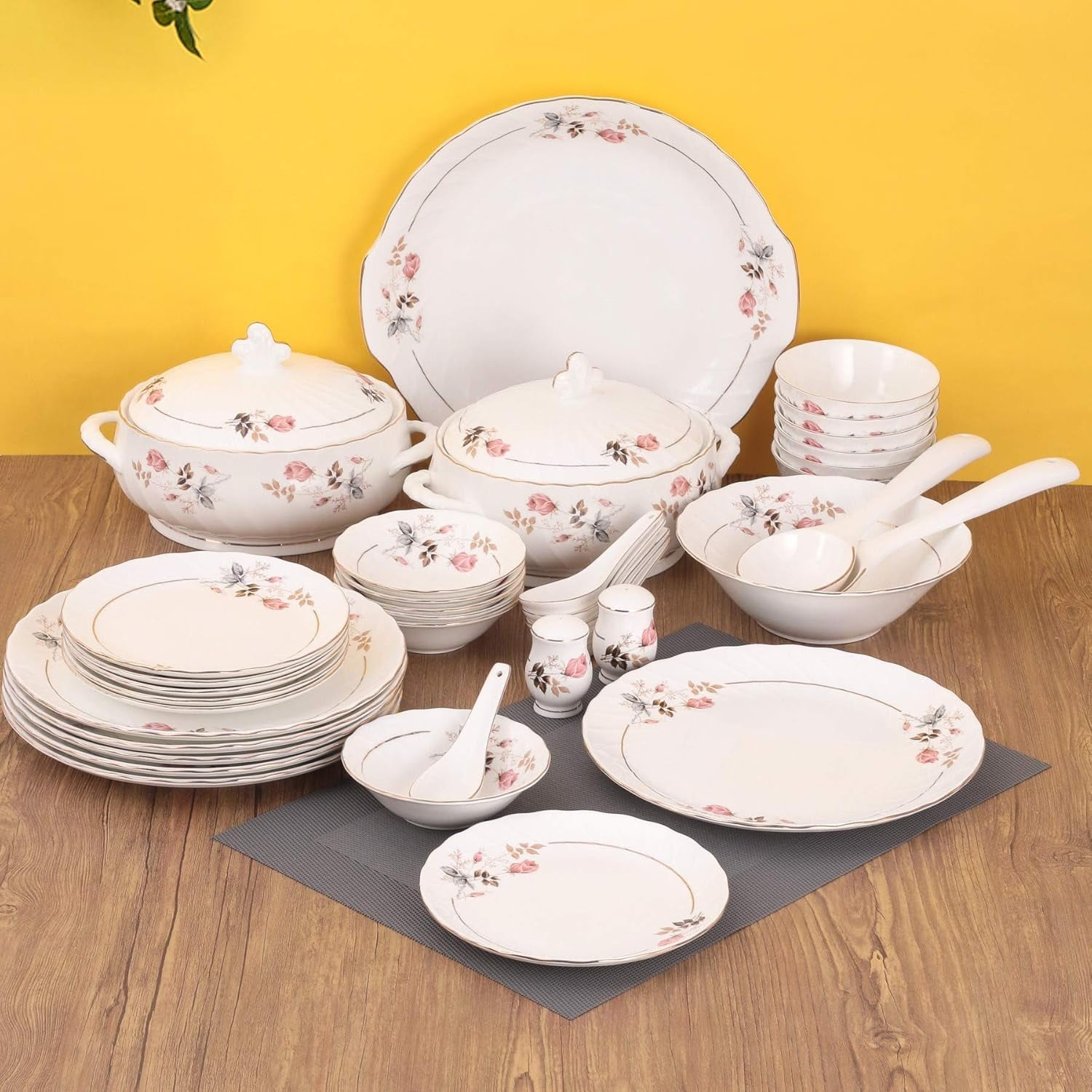 Clay Craft Fine Ceramic Floral Gold Line Design Dinner Set 40 Pieces ...