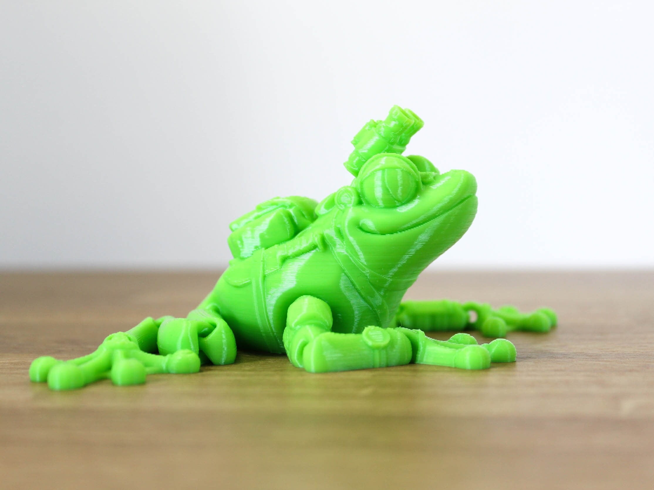 Clever Contraption Army Frog Fidget Toy | Flexible 3D Printed Novelty ...