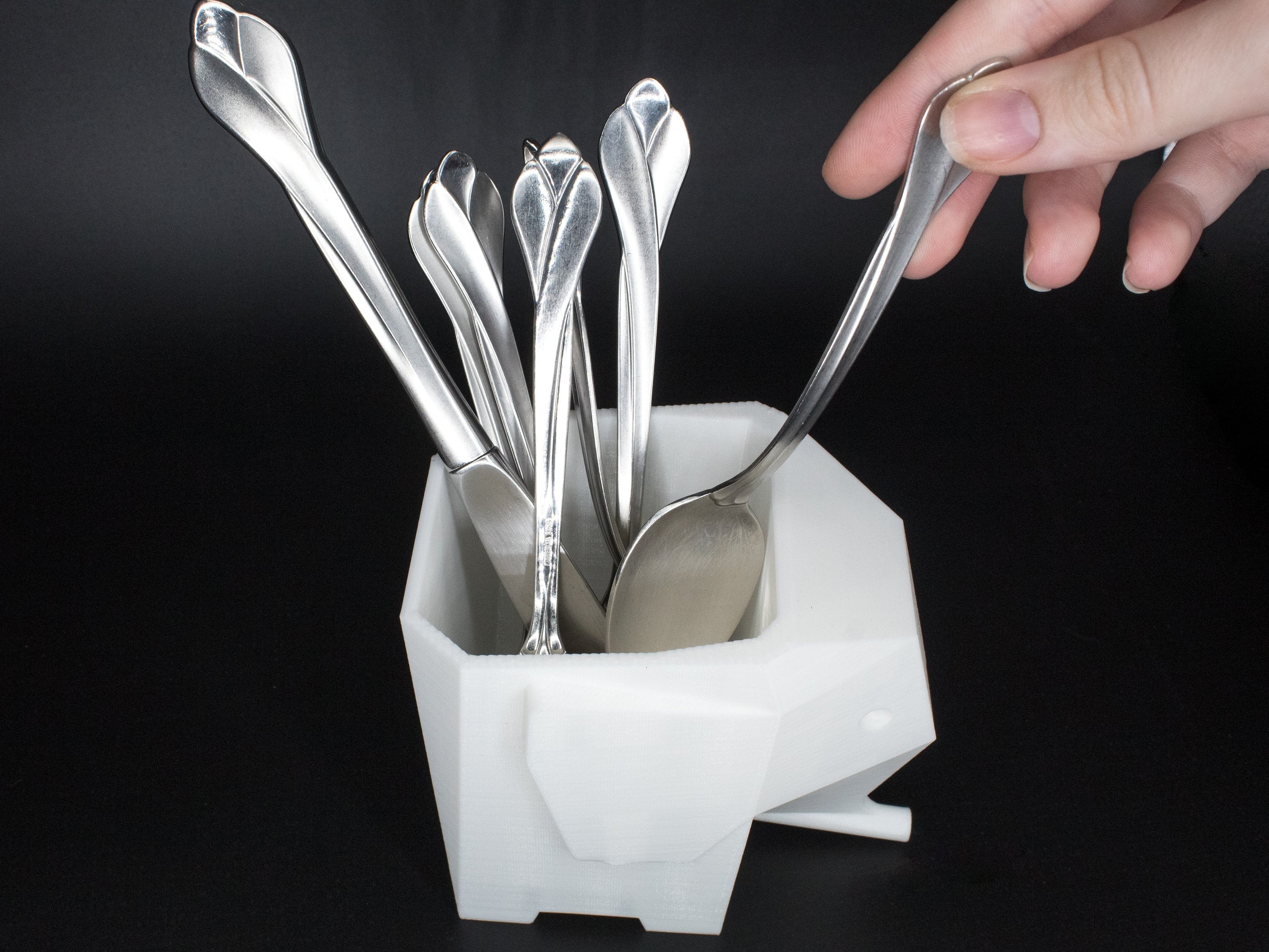 Clever Contraption Automatic Draining Elephant Dish Holder | Water ...