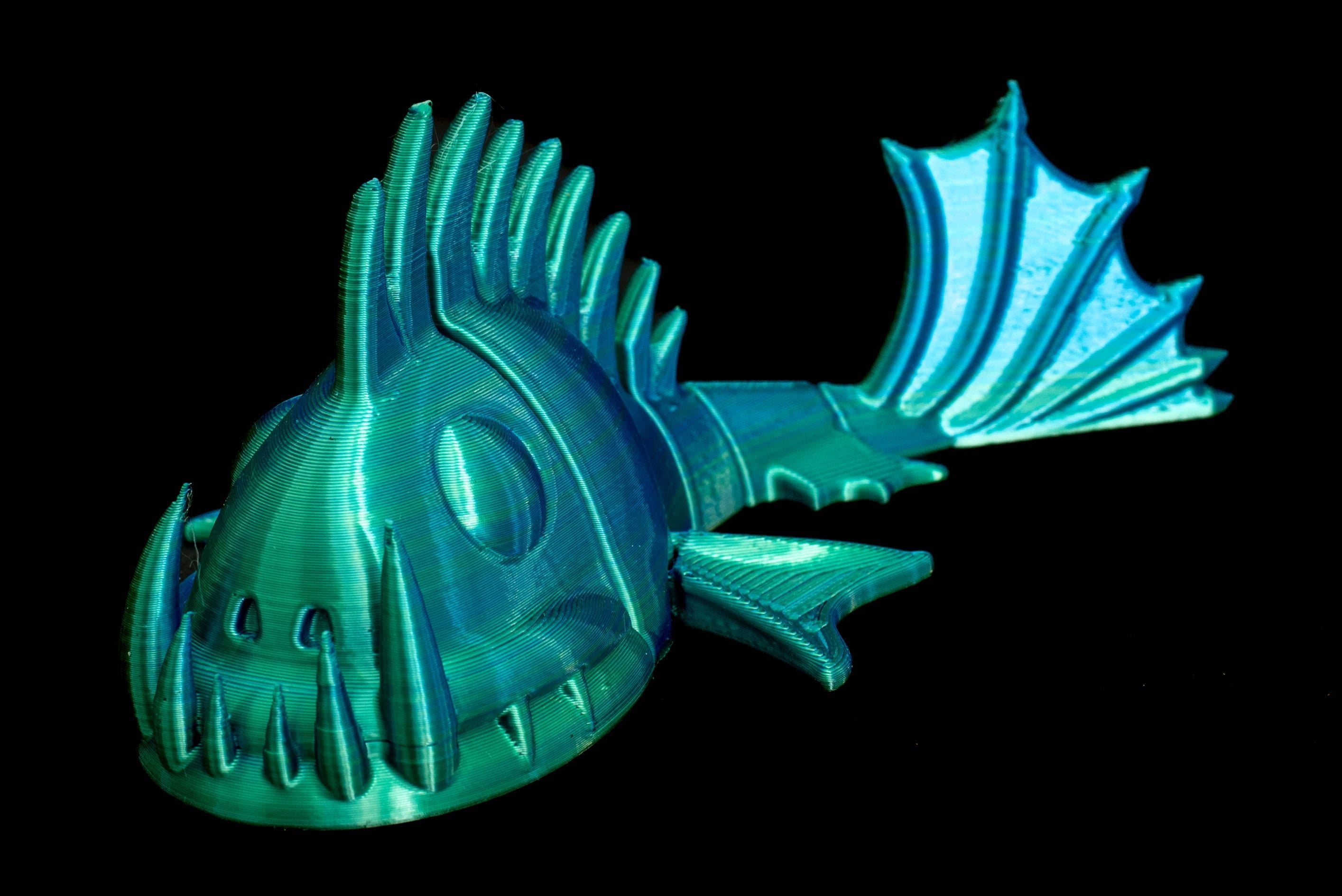 Clever Contraption Jumbo Friendly Fidget Piranha | Flexible ...