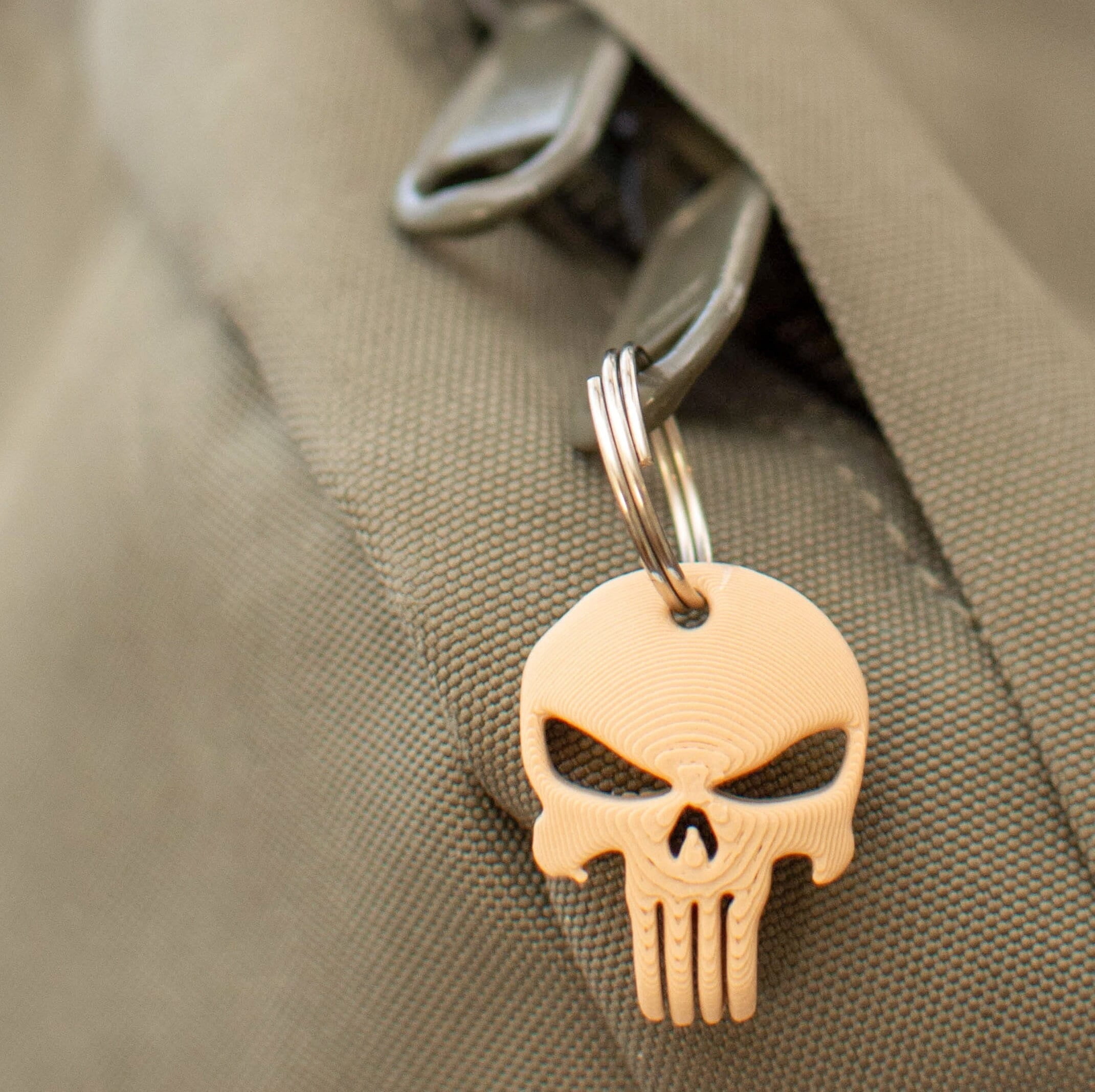 Clever Contraption Set of 10 | Punisher Skull Charm – Use as Zipper ...