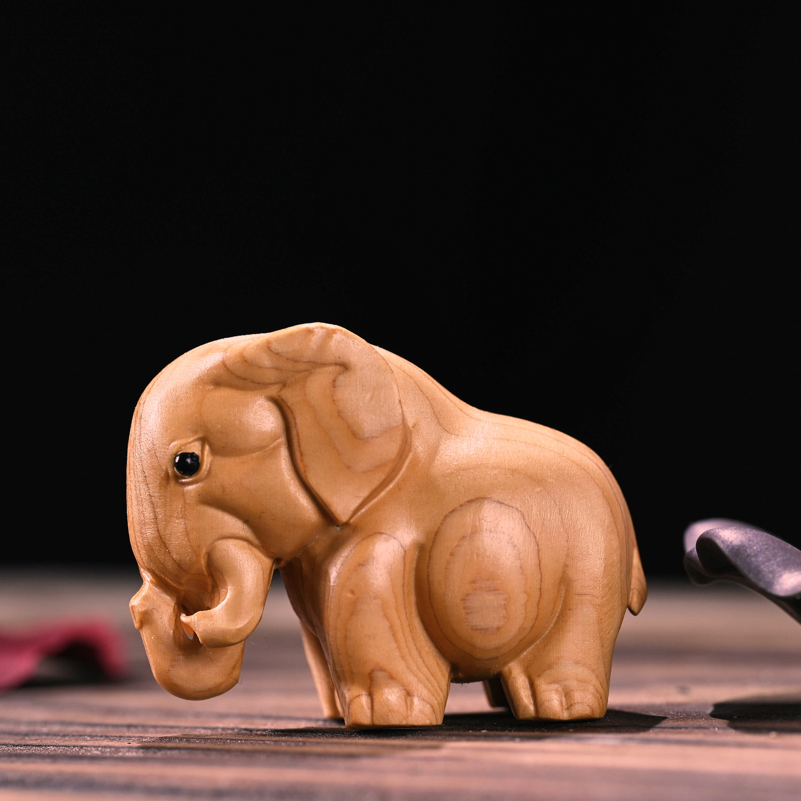 Cliff cypress Carving Hippopotamus Elephant Rhinoceros Figurine Ornament,Mini Cartoon Desktop ...