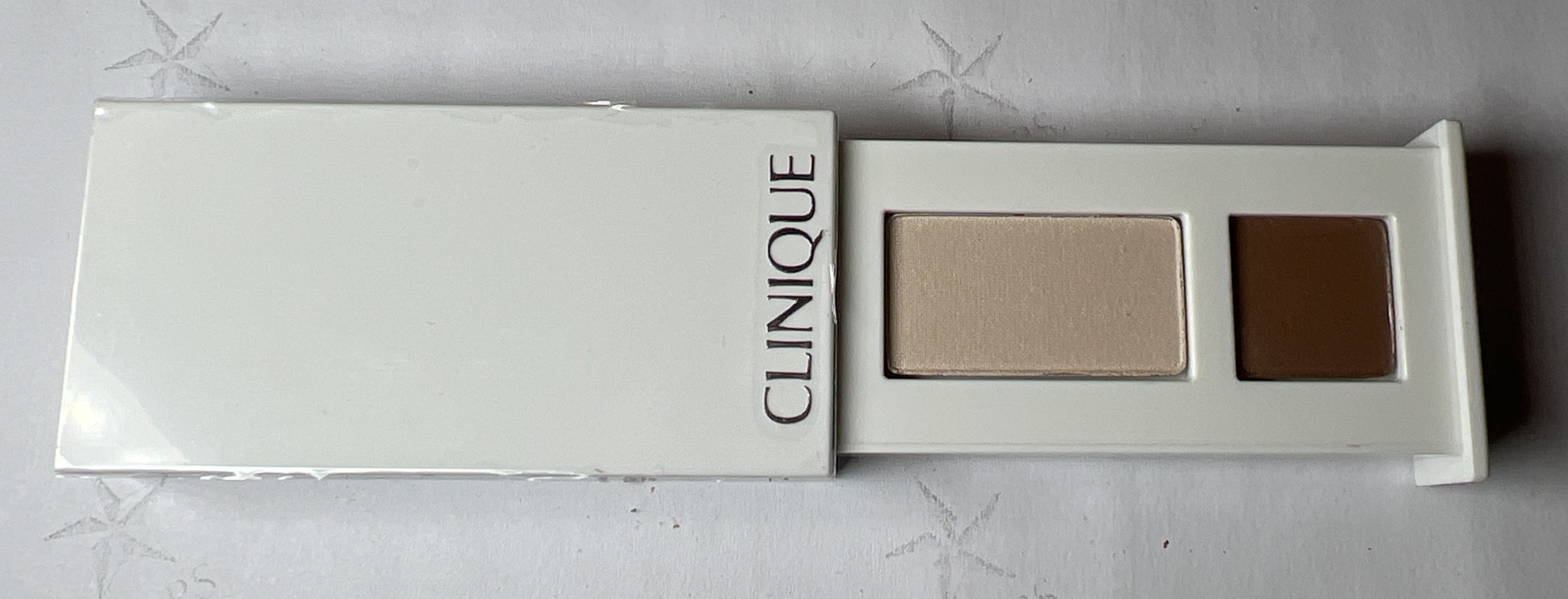 Clinique All About Shadow 01 Teddy Bear -04 Ivory Bisque/Bronze Satin ...