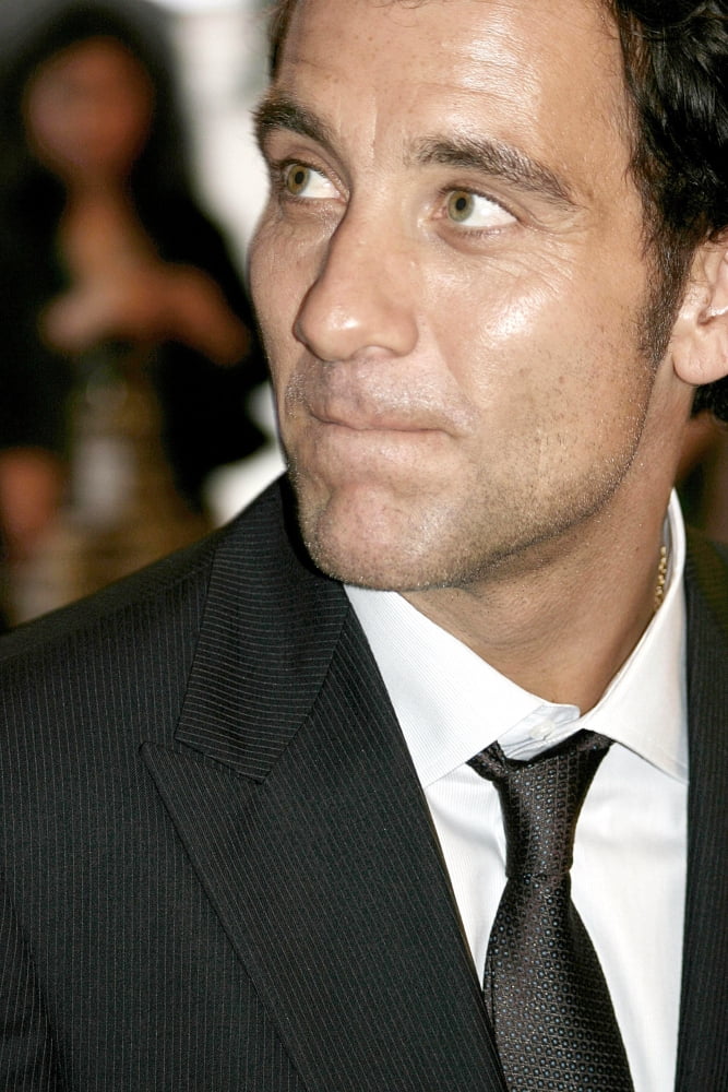 Clive Owen At Arrivals For Elizabeth The Golden Age Gala Premiere At ...