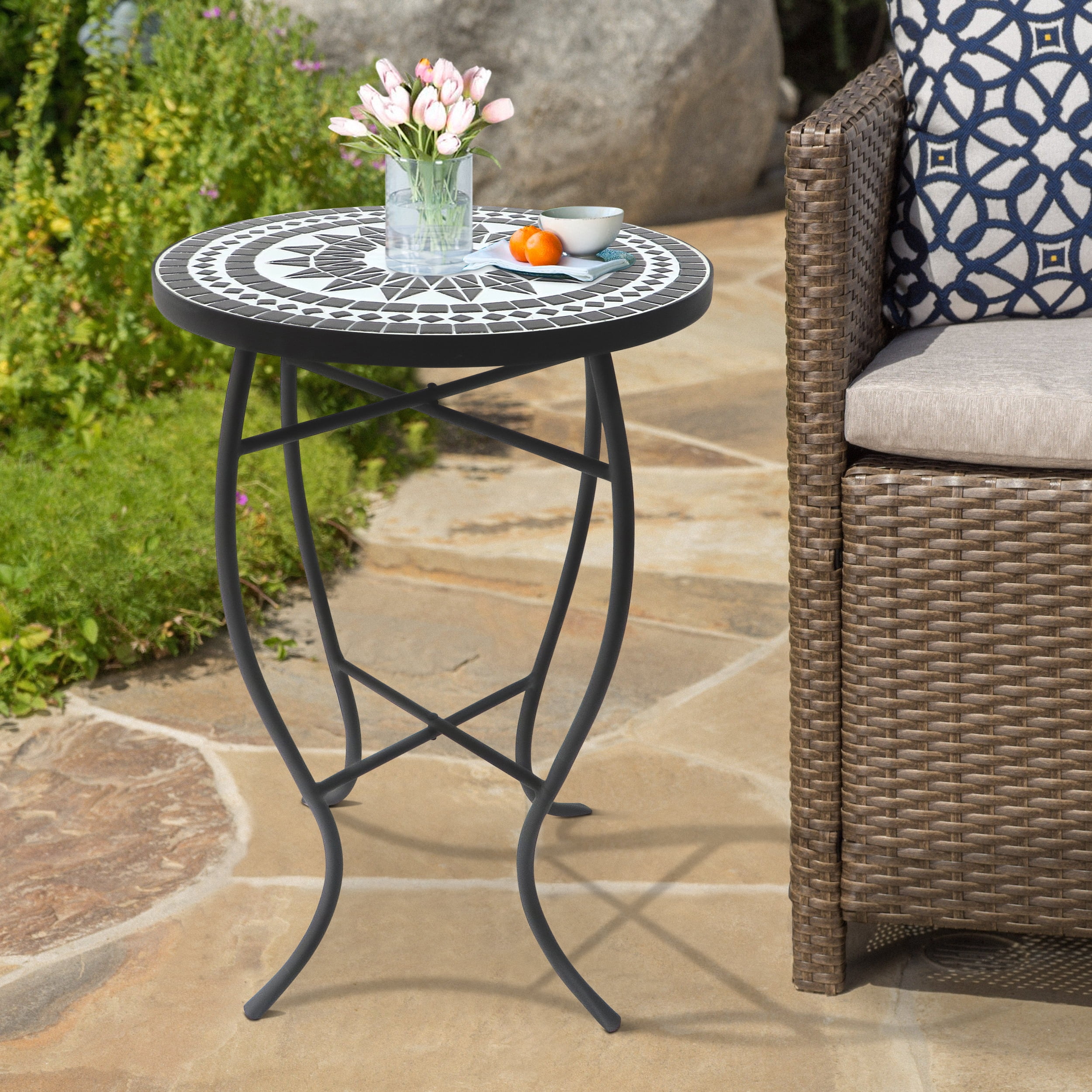 Cloris Lori Lightweight Outdoor Small Accent End Table, Black Metal ...