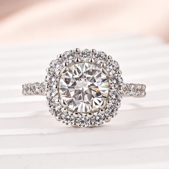Cloud Jewel 1.5 Ct Round Cut Simulated Diamond Engagement Ring – Lab ...