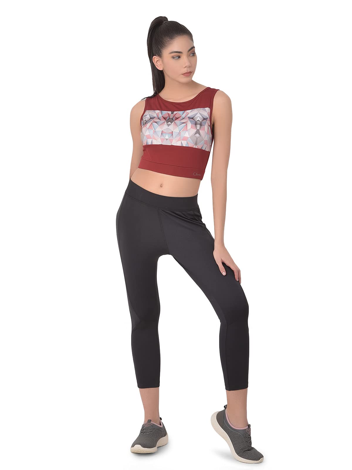 Clovia Women'S Activewear Sports Crop Top (At0152Q09_Maroon_S ...