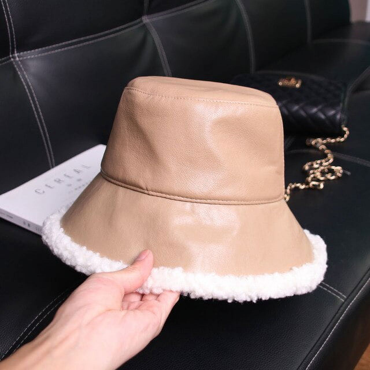 CoCopeanut Topi Wanita Bulu Buatan Tahan Angin Baru 2021 Topi Ember ...