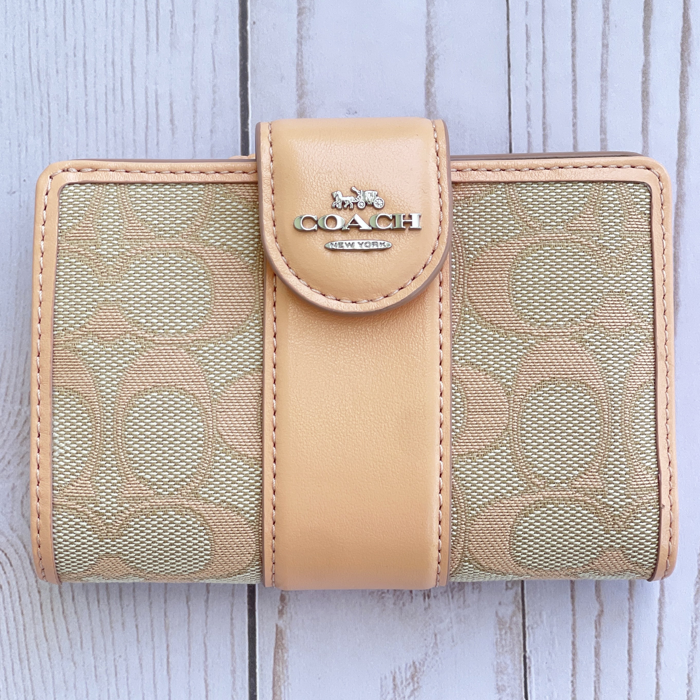 Coach Women's Medium Corner Zip Wallet in Signature Jacquard (Faded ...