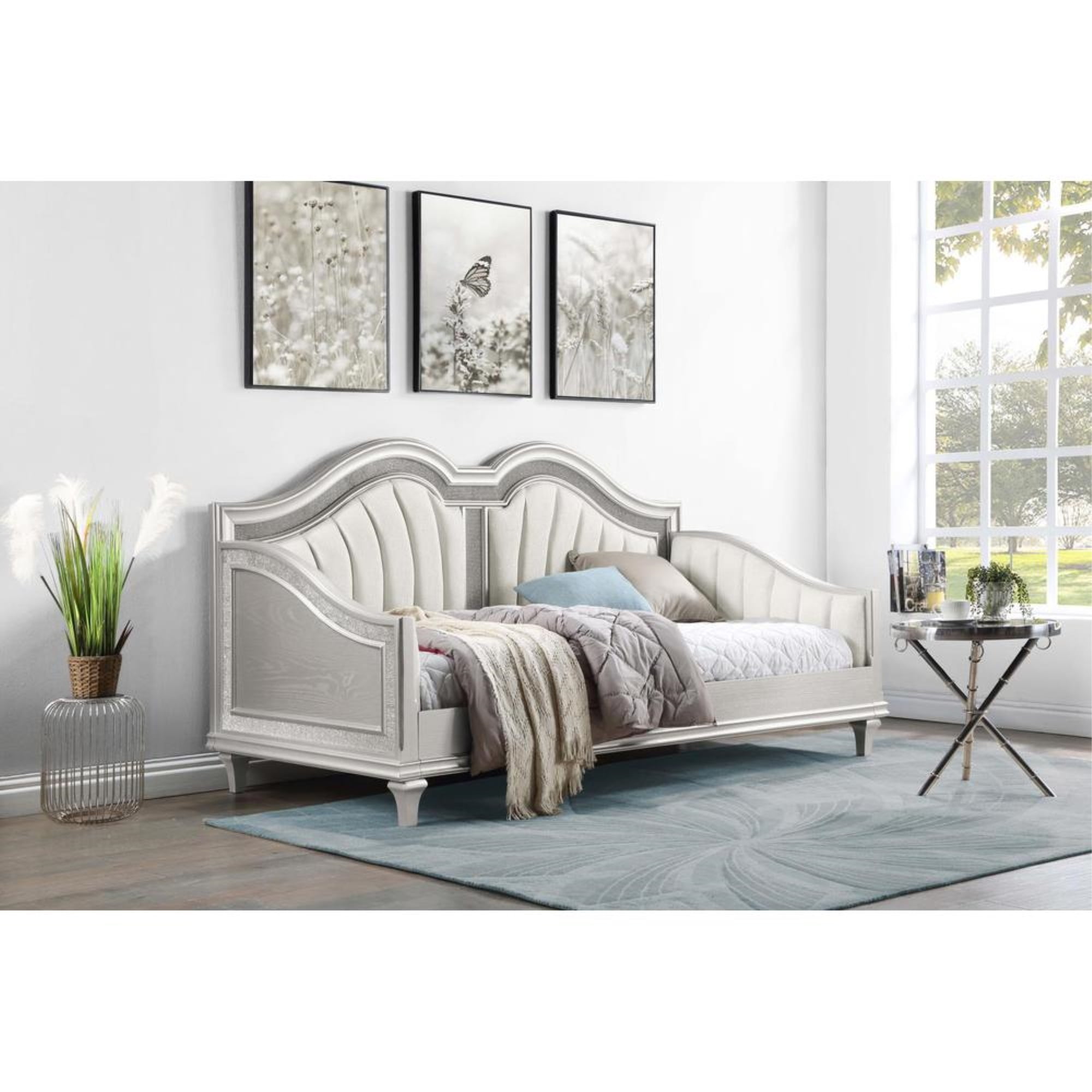 Coaster Evangeline Chenille Upholstered Twin Daybed in Silver Oak and ...