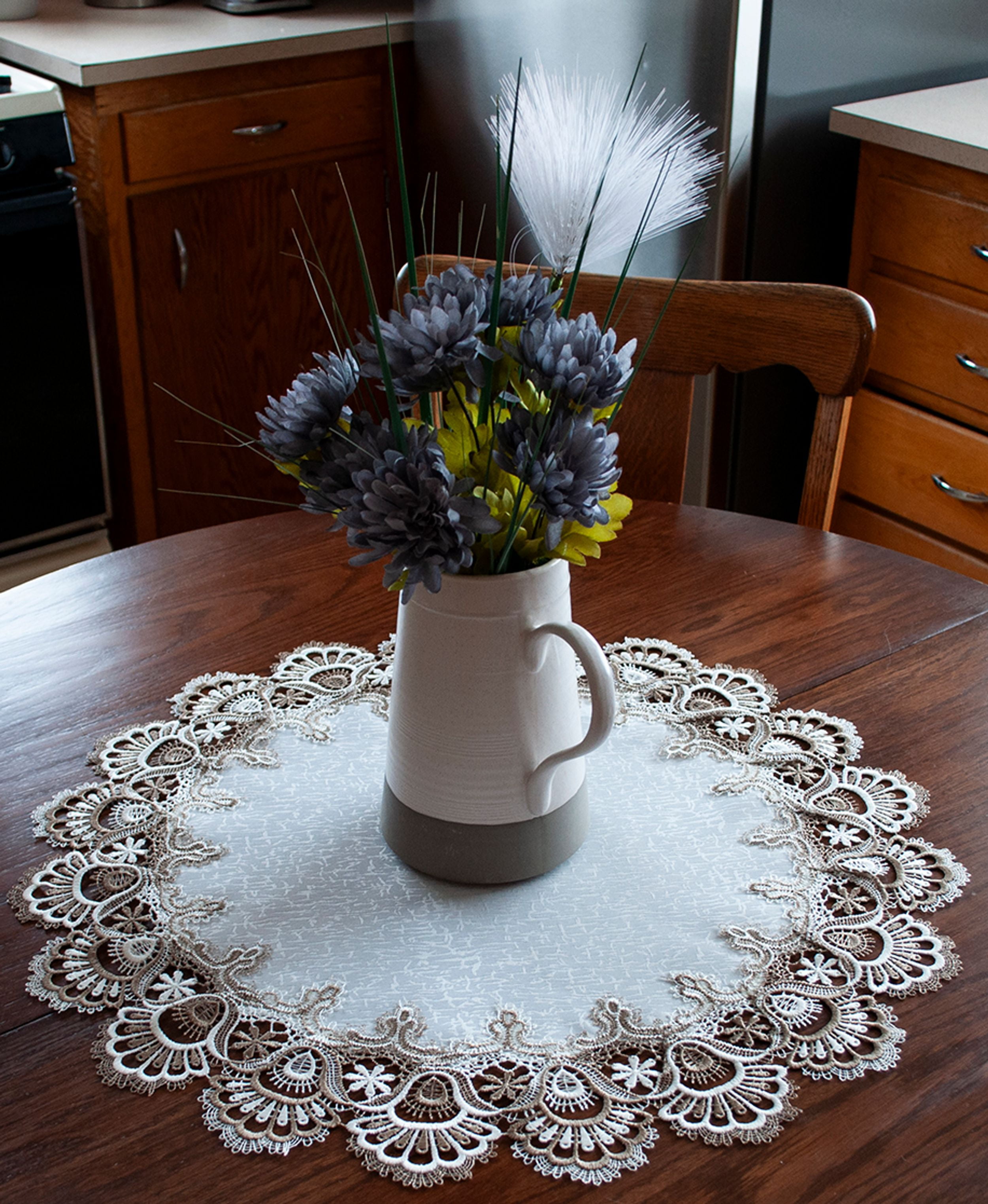 Cocoa Earth Tone and White Jacquard Table Topper (23" Round) - Walmart.com