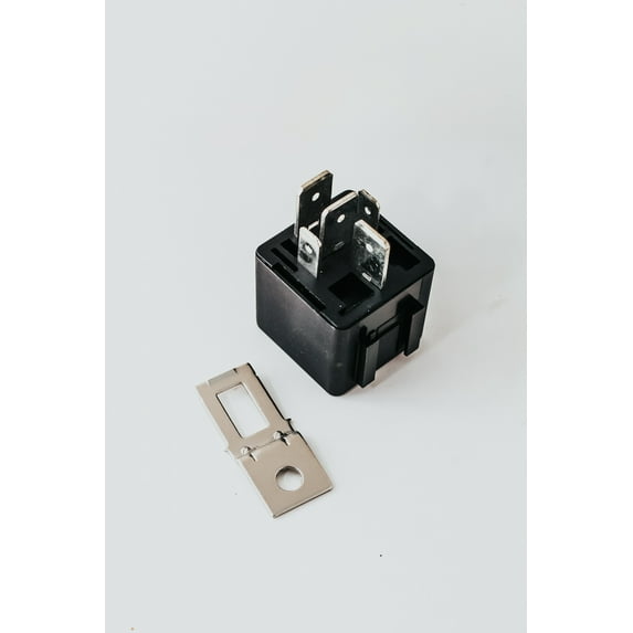 Cole Hersee RC-700112-RN-BX 70A Relay (Form_C 12V Res_Bracket ...