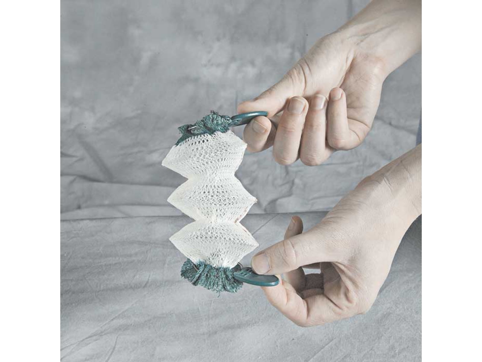 Coleman Lantern Fuel Mantle Light, Insta-Clip Tube with Tab, 2 Pack ...