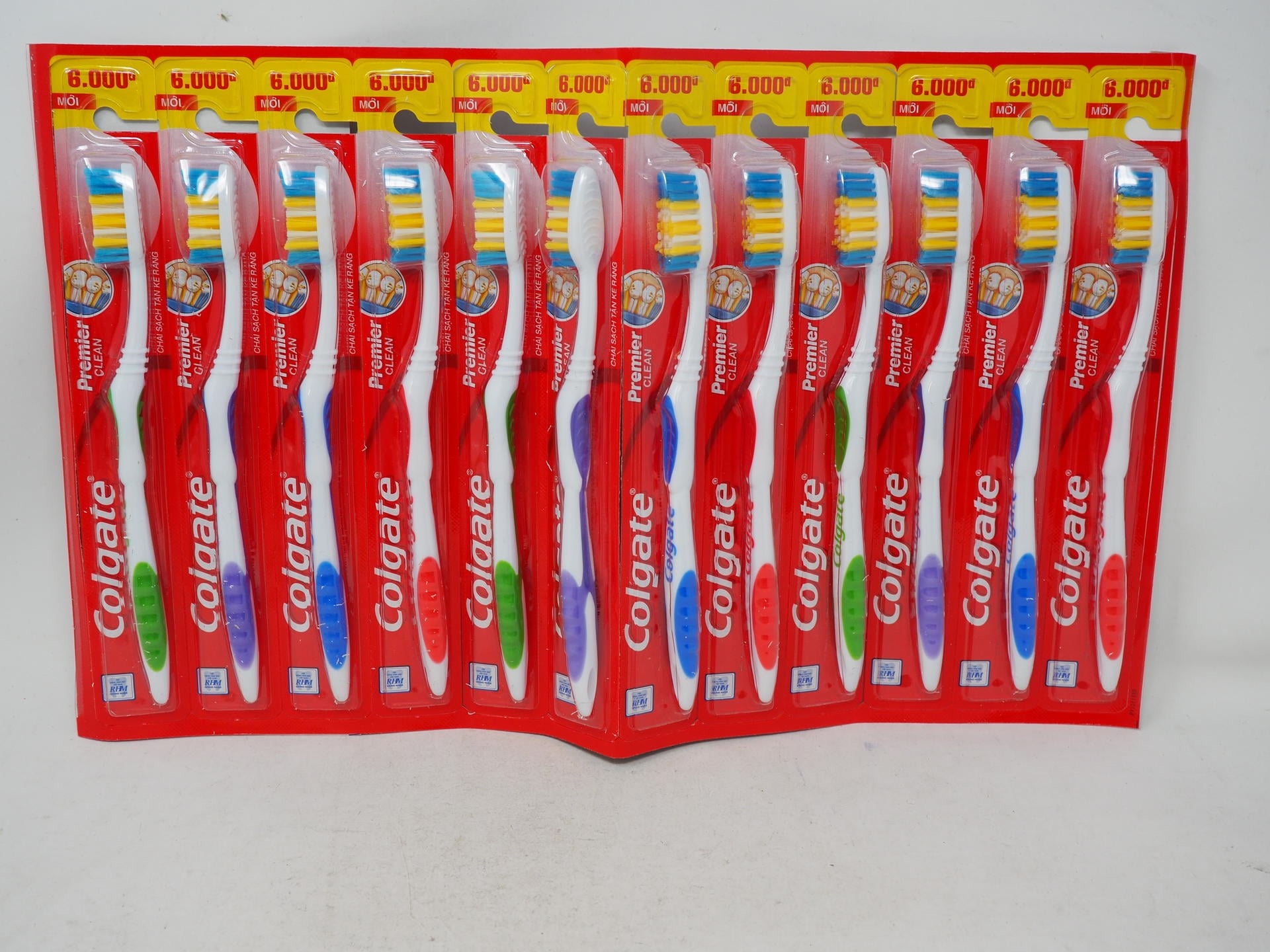 Colgate Premier Toothbrush, Assorted Colors, 12 Count Pack - Walmart.com