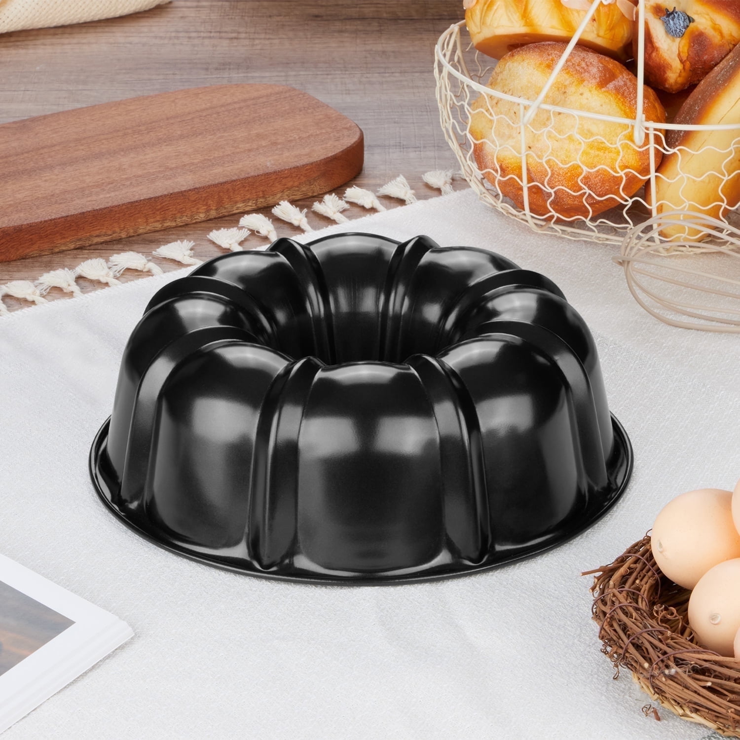 Coliware 10 inch Black Bundt Tube Pan, Non-Stick Carbon Steel Fluted ...